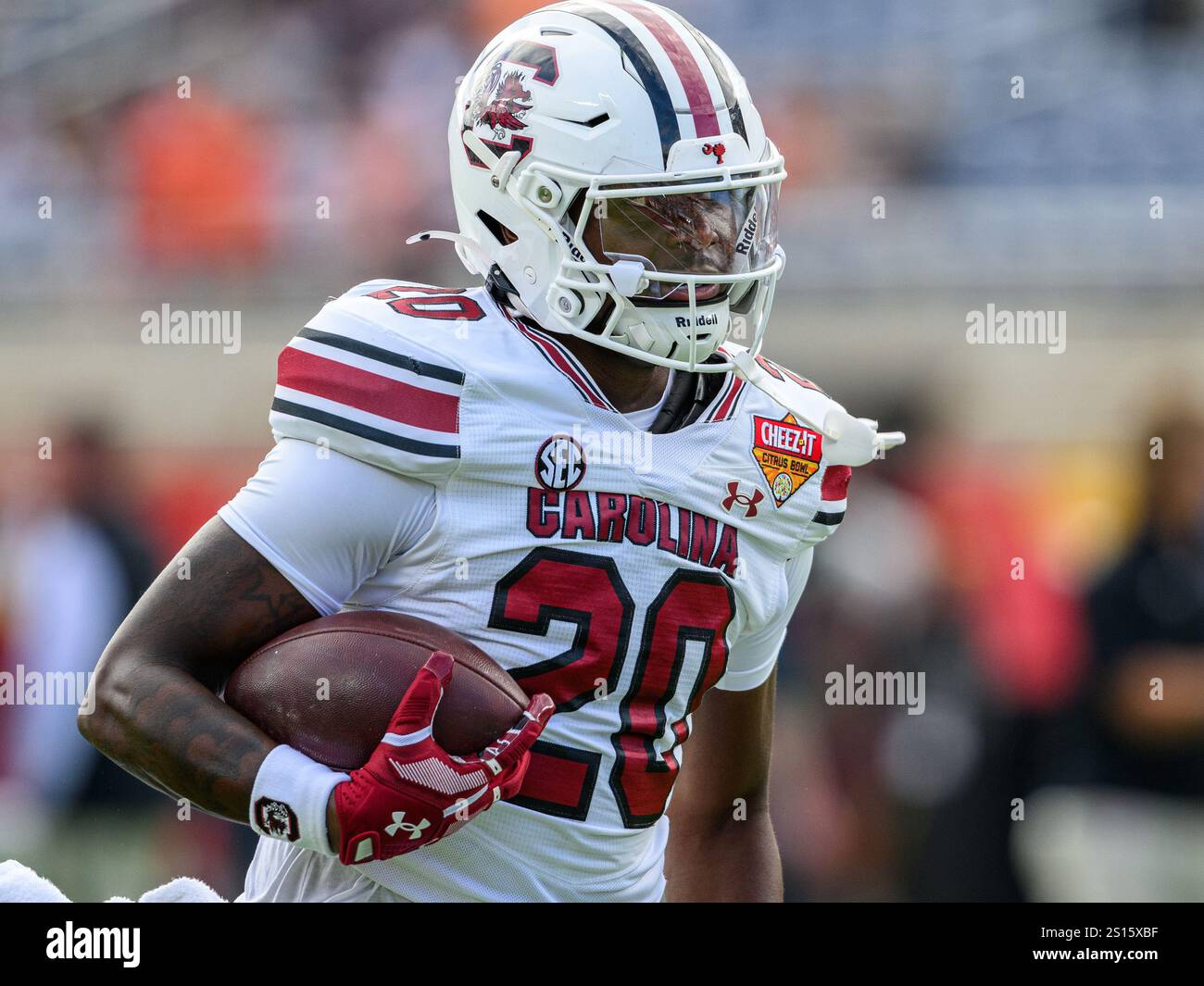 Orlando, FL, USA. 31st Dec, 2024. South Carolina Gamecocks tight end ...