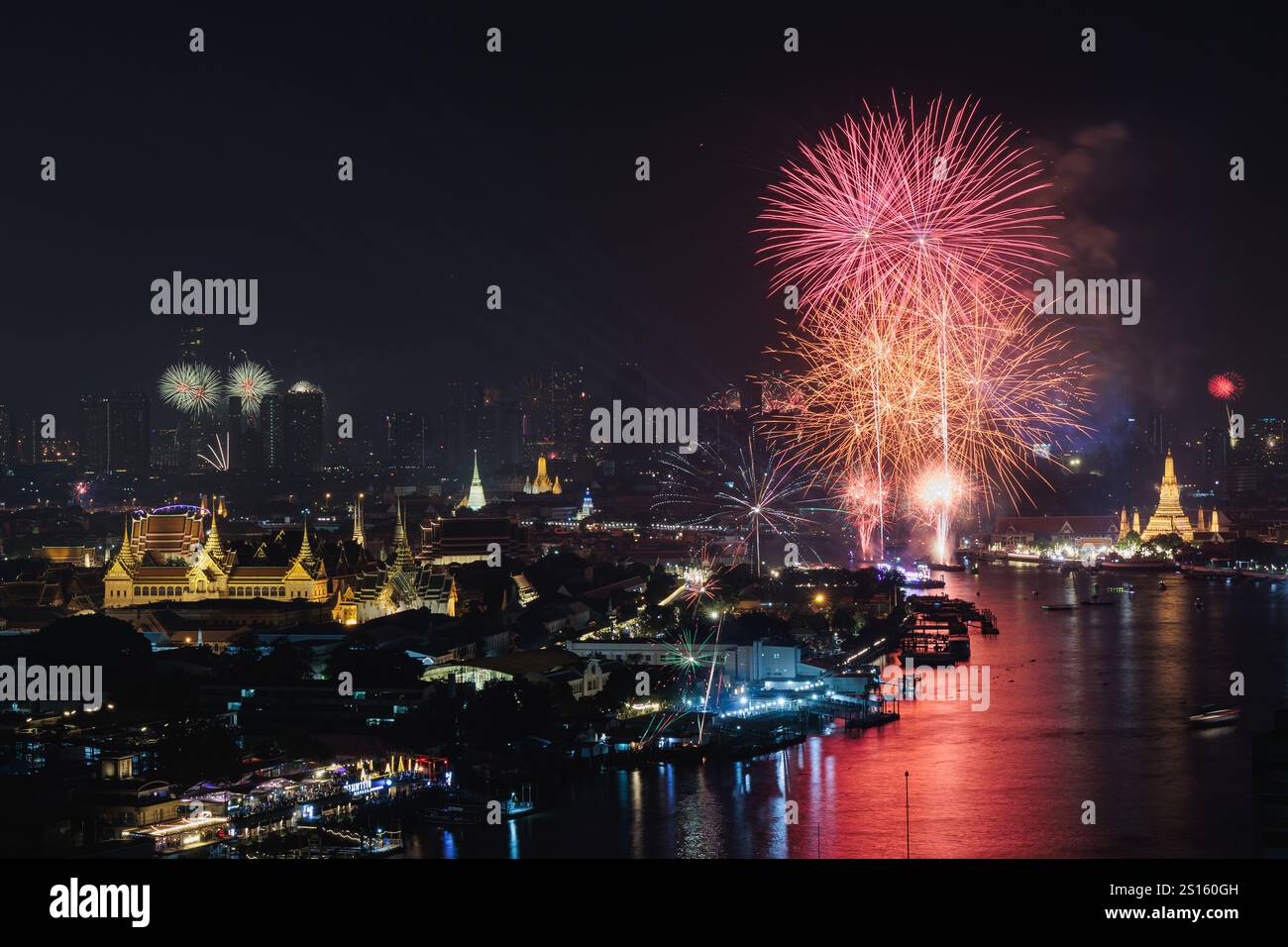 Bangkok, Thailand. 01st Jan, 2025. Fireworks seen above Chao Phraya ...