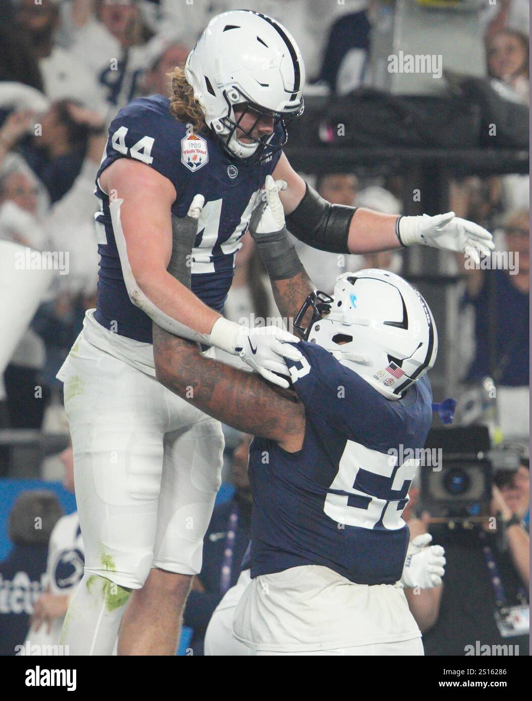 Penn State tight end Tyler Warren (44) celebrates with offensive ...