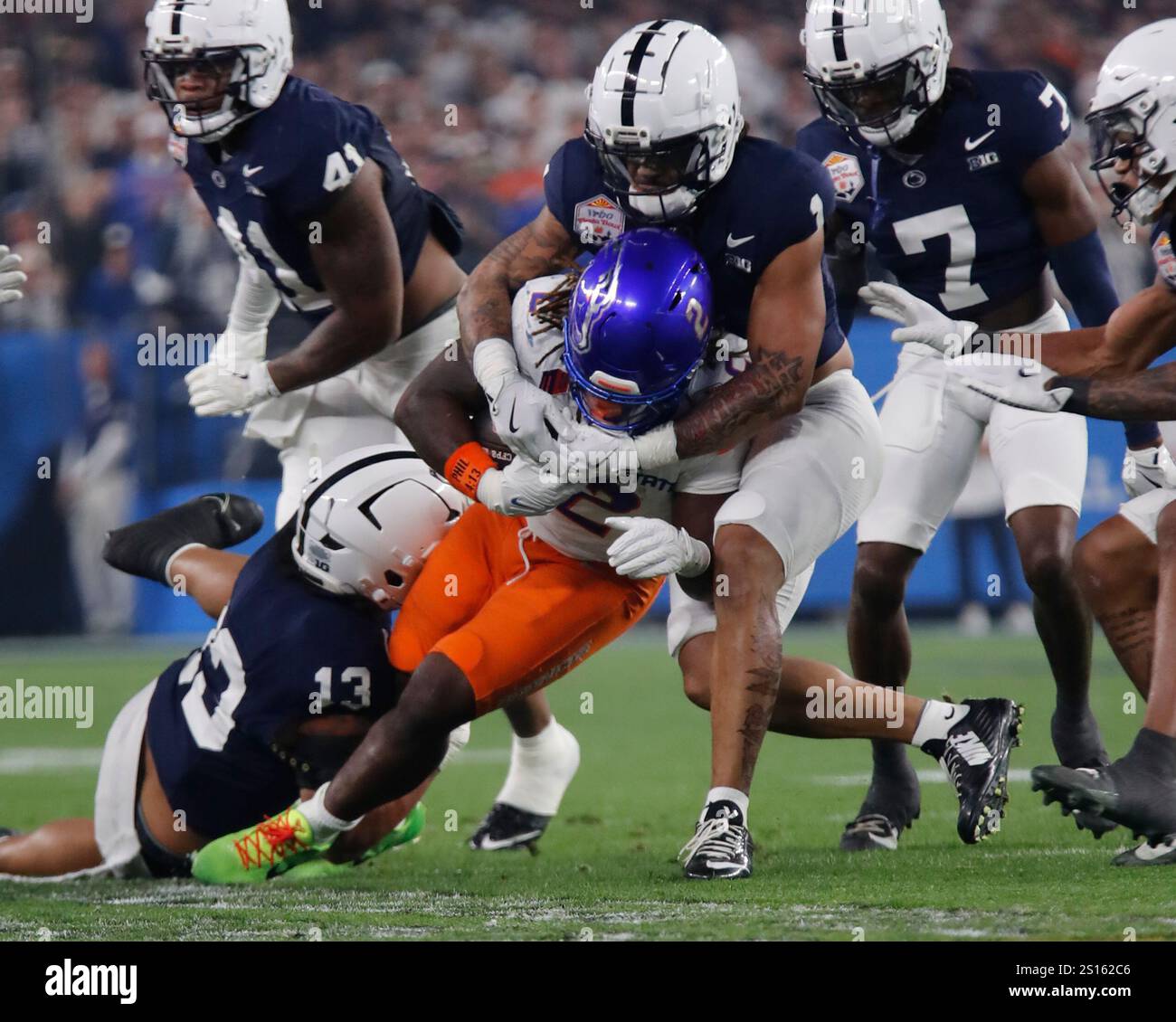 Glendale, Arizona, USA. 31st Dec, 2024. Boise State Broncos running back Ashton Jeanty (2 ...