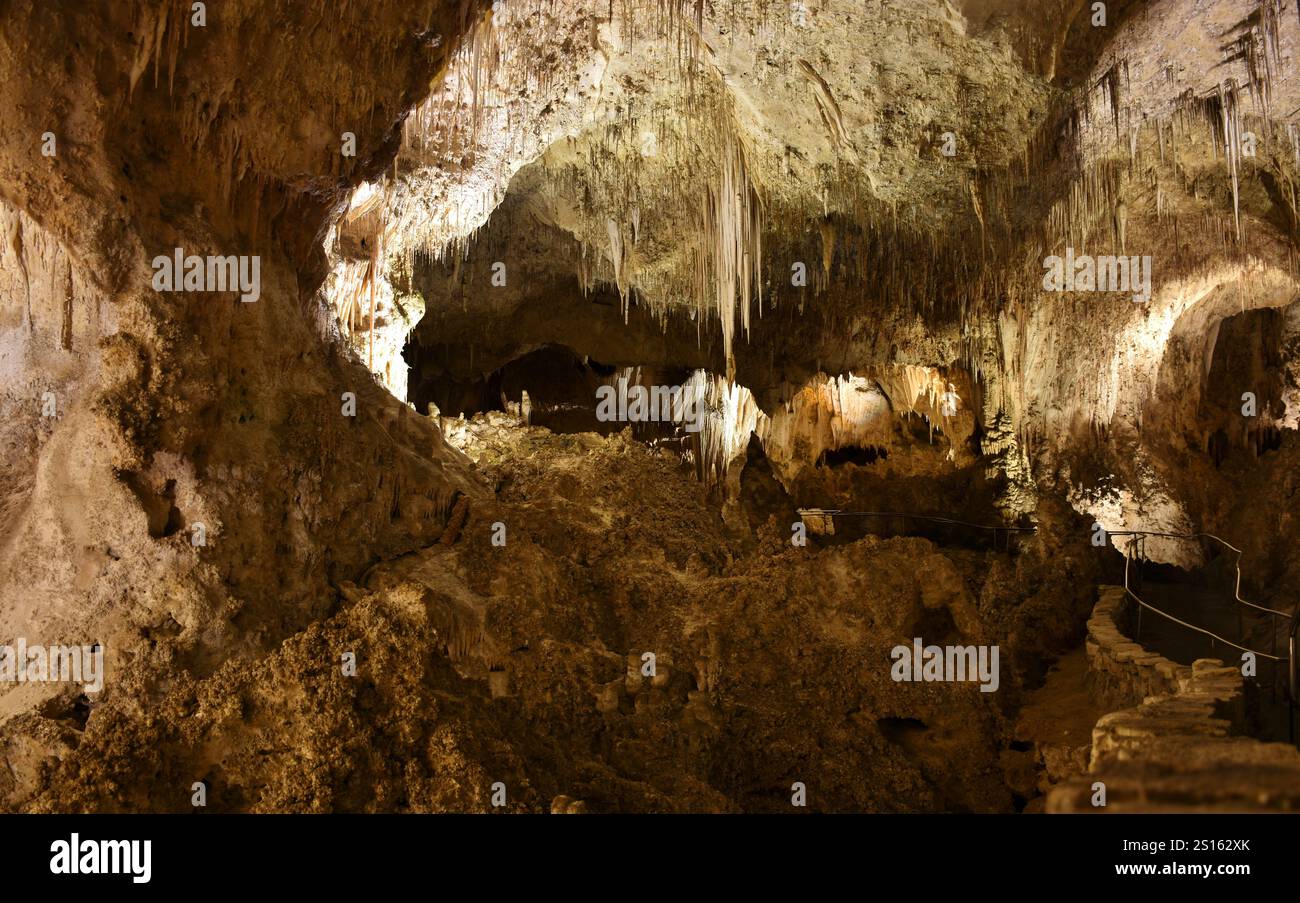Cave formation of stalactites and stalagmites in the Big Room of ...