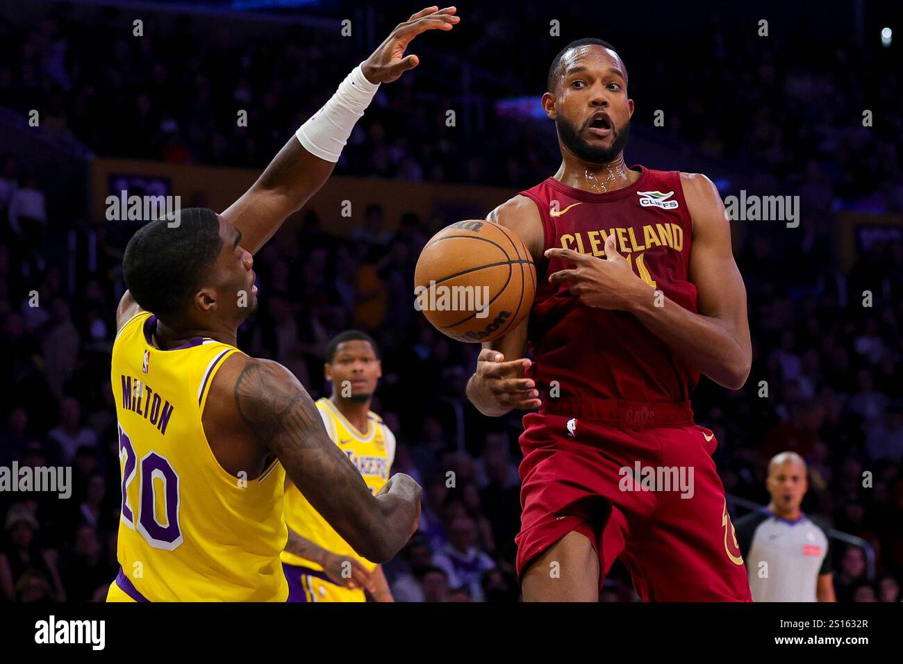 Cleveland Cavaliers forward Evan Mobley, right, and Los Angeles Lakers ...