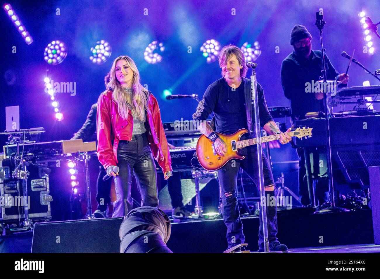 Alana Springsteen, left and Keith Urban perform at Nashville's Big Bash ...