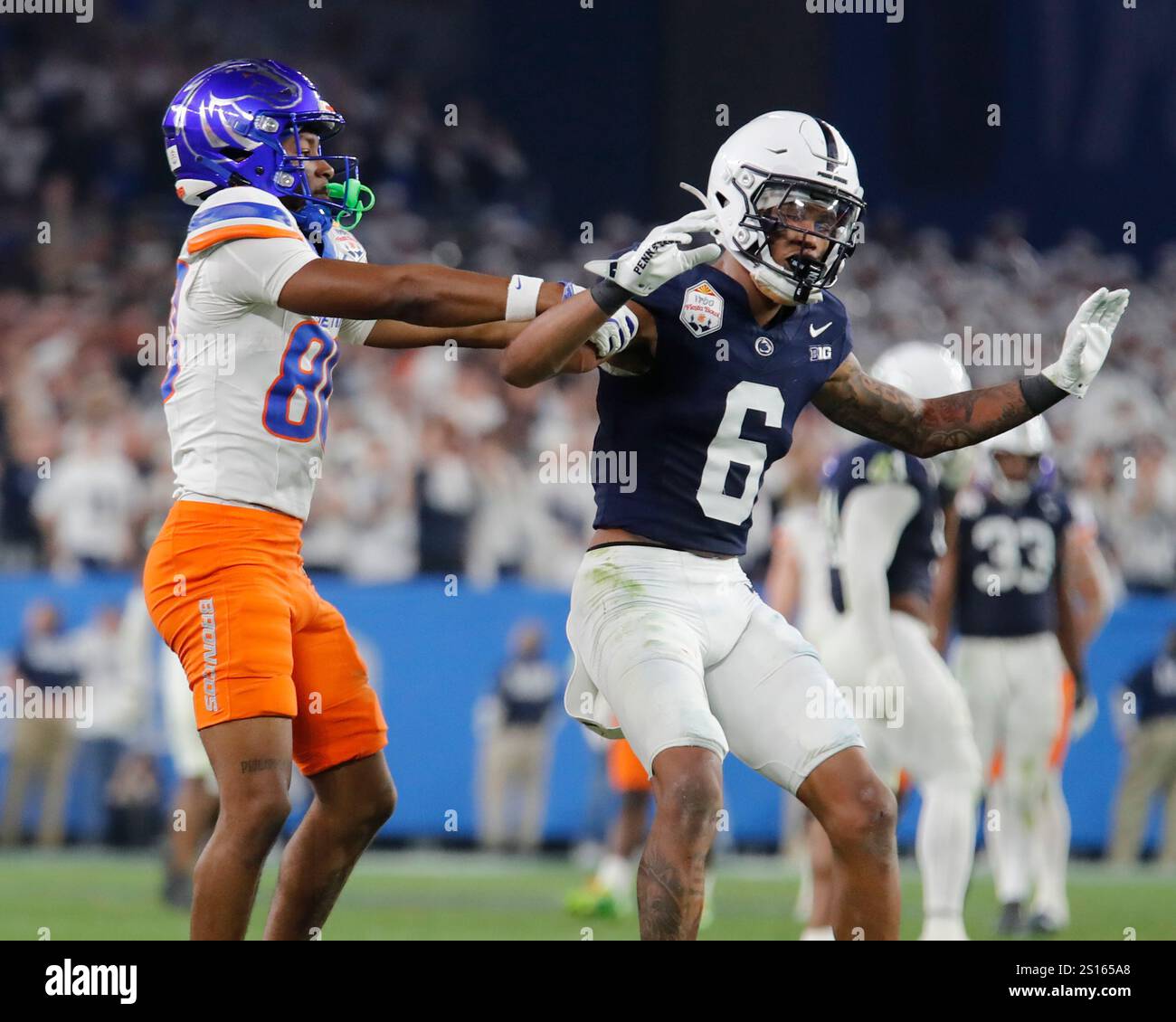Glendale, Arizona, USA. 31st Dec, 2024. Boise State Broncos tight end Austin Terry (86) reacts ...