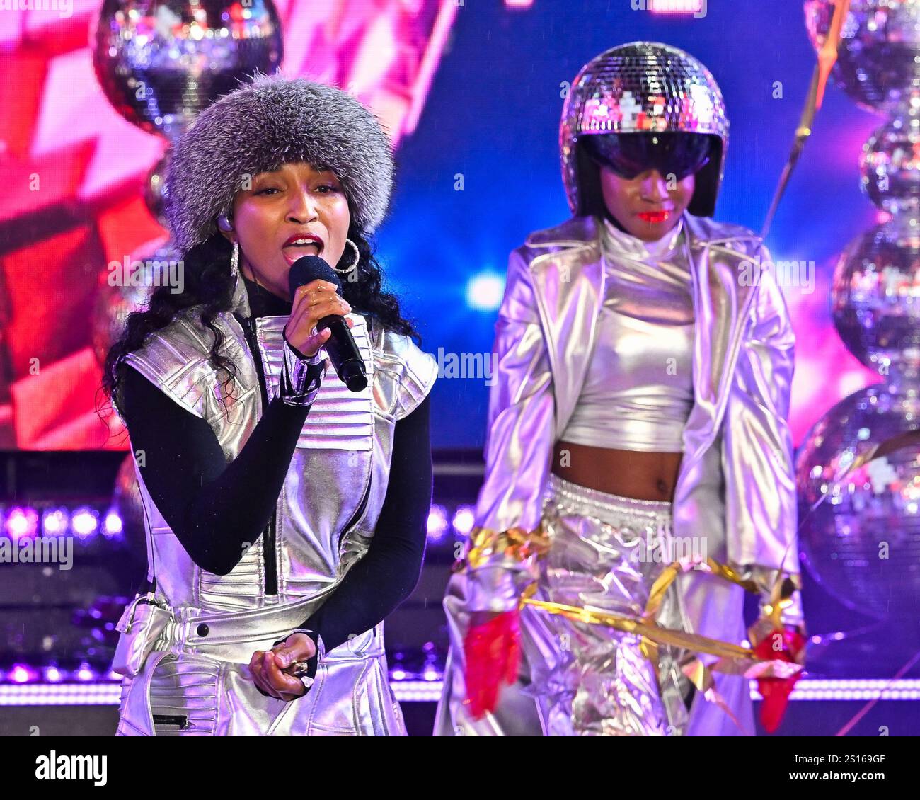 TLC performs during New Year's Eve celebrations in Times Square in New ...