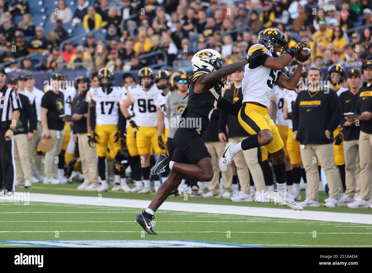 NASHVILLE, TN - DECEMBER 30: Jacob Gill (5) of Iowa makes a catch ...