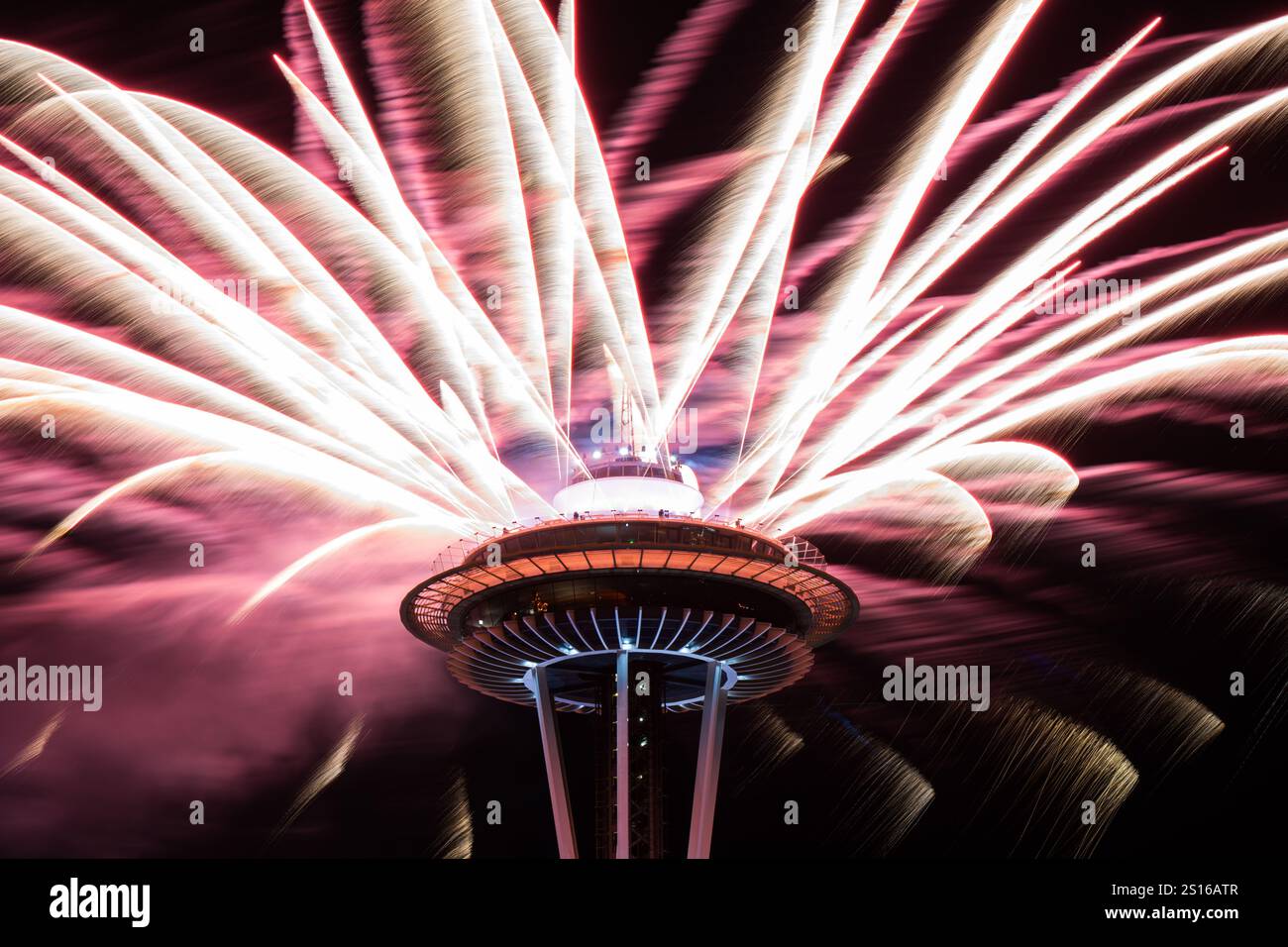 Seattle, USA. 1st Jan, 2025. New Years Eve fireworks at the iconic ...