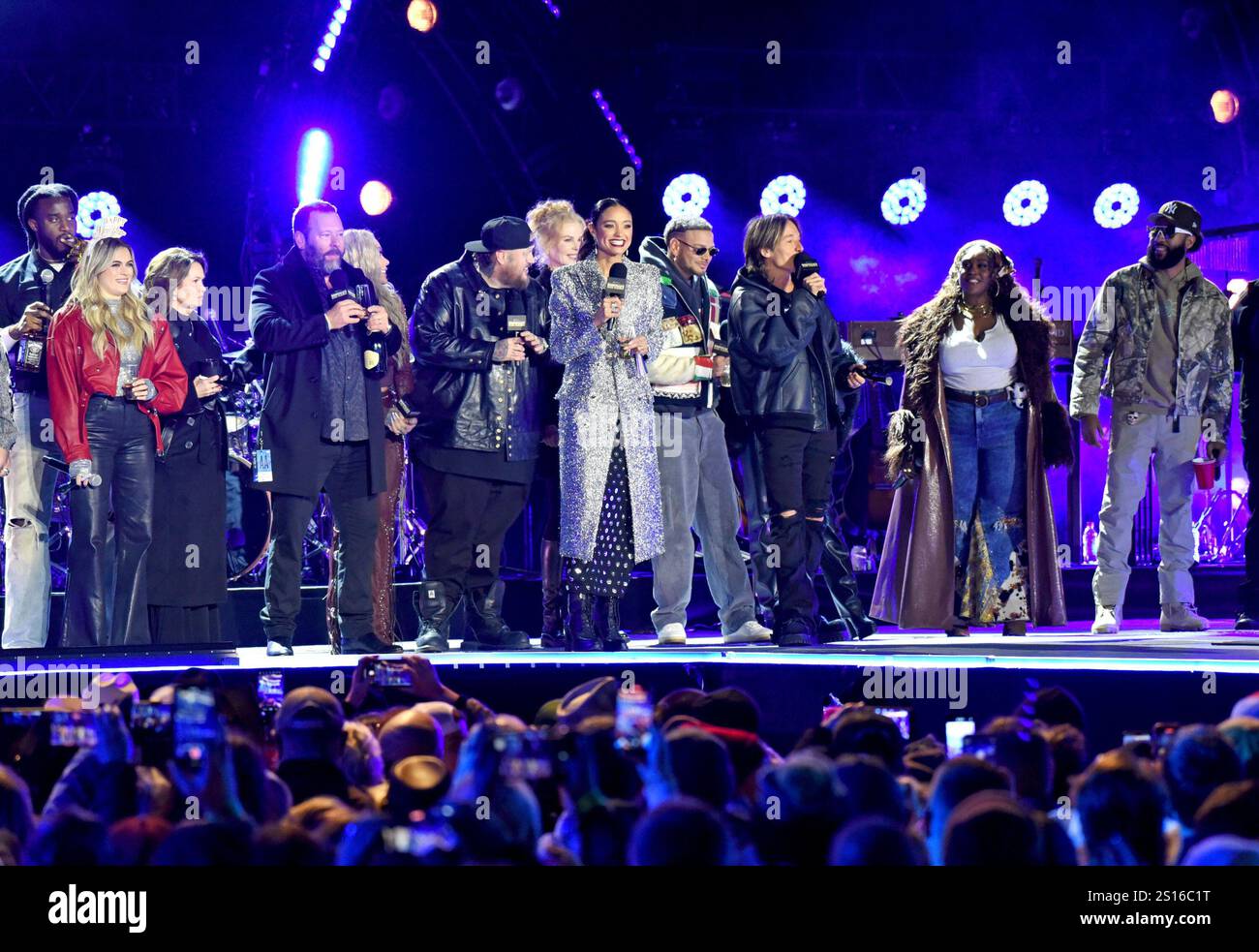 Bunny xo hi-res stock photography and images - Alamy