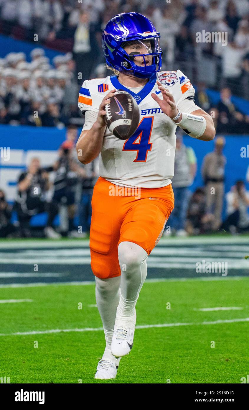 Glendale, Arizona, USA. December 31 2024 Glendale, AZ U.S.A. Boise State quarterback Maddux ...