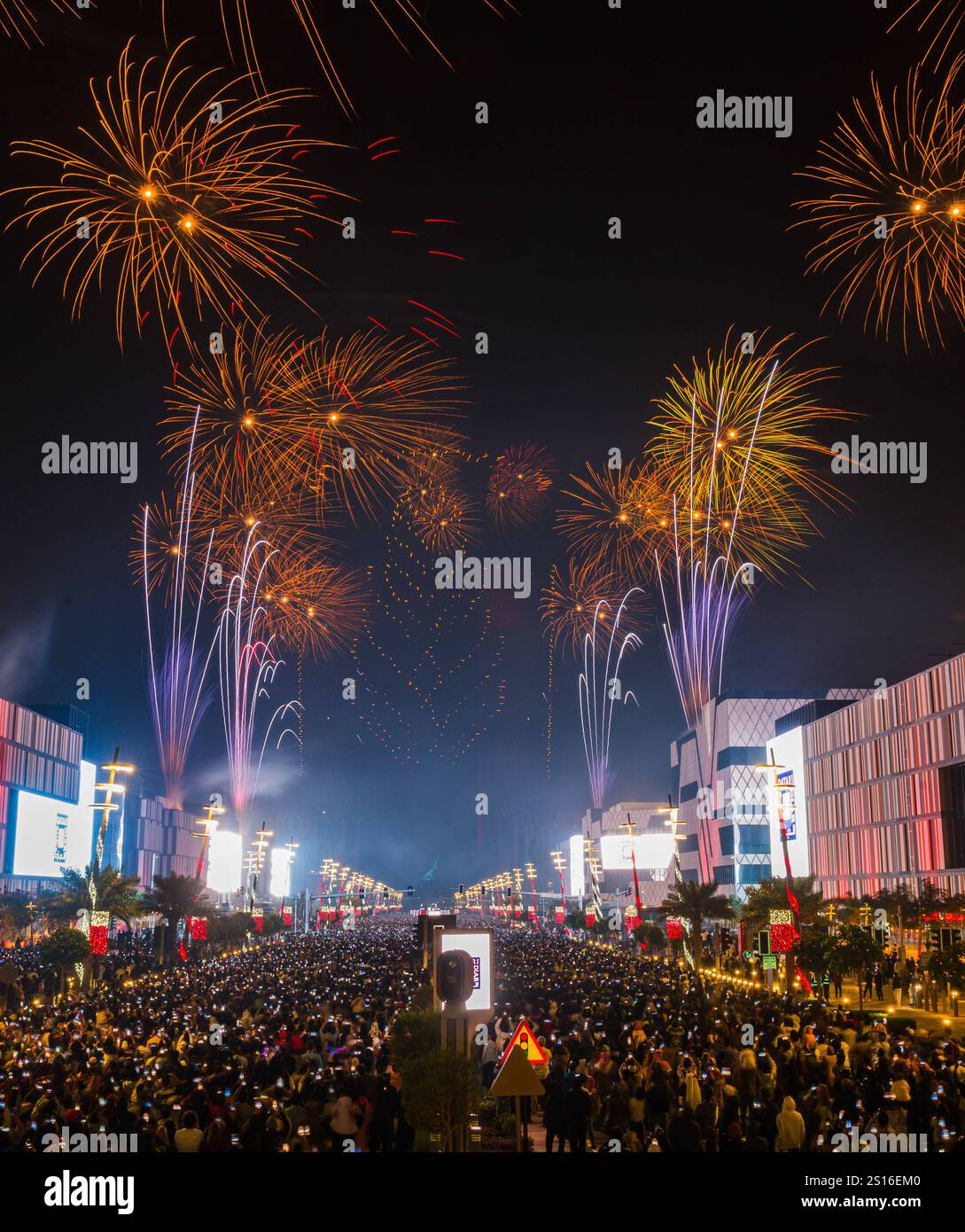 NEW YEAR CELEBRATIONS IN DOHA Fireworks and drone show light up the ...