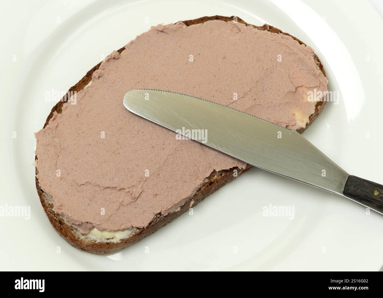 DEU , DEUTSCHLAND : Ein Brot mit Leberwurst / Wurstbrot / Wurststulle ...