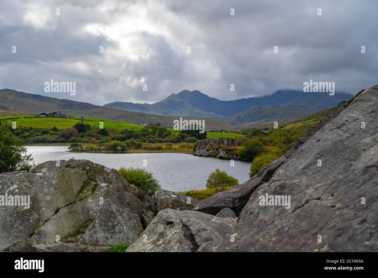 View snowdon yr wyddfa hi-res stock photography and images - Alamy