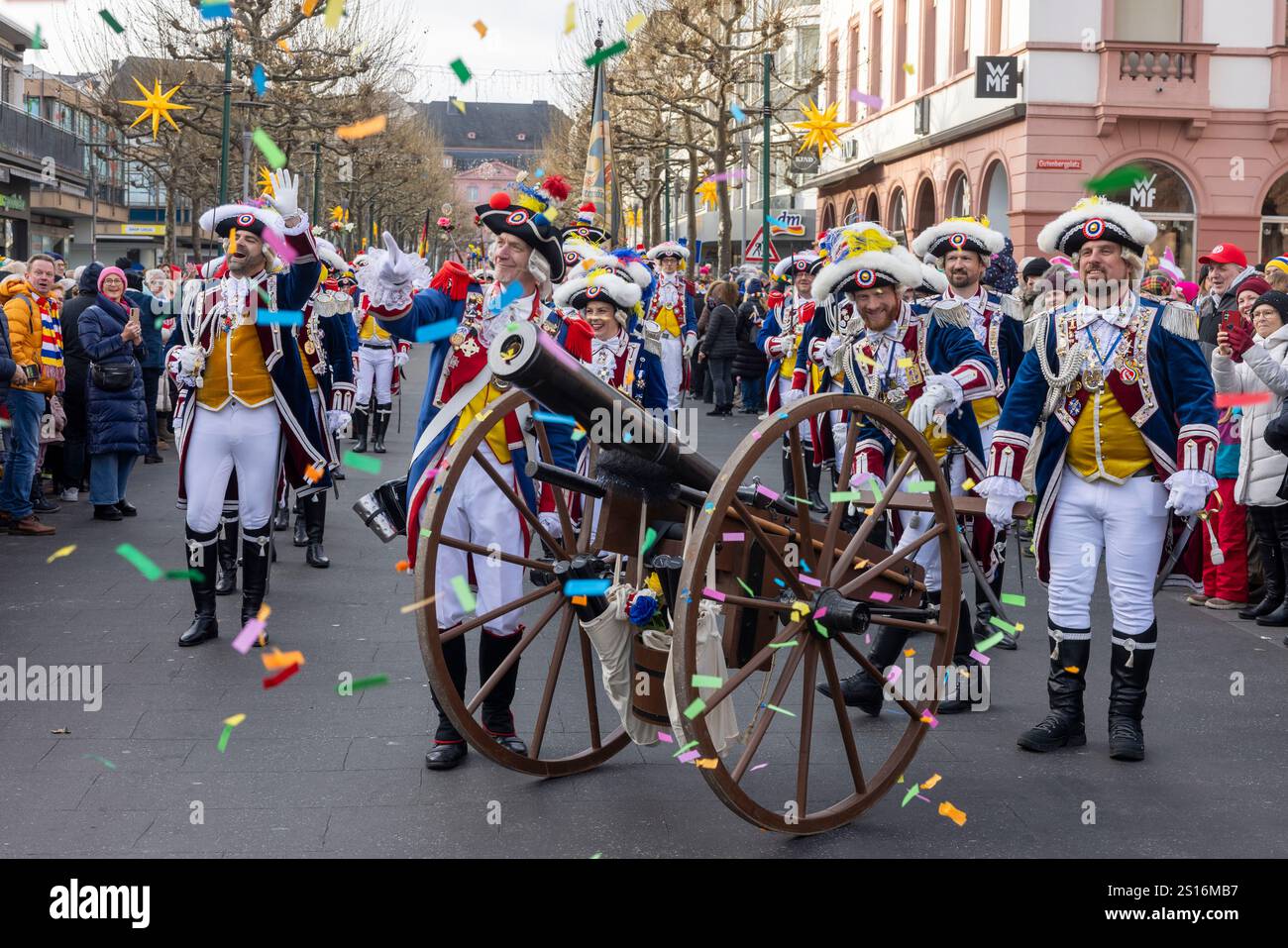 01 January 2025, Rhineland-Palatinate, Mainz: Traditional start to the ...