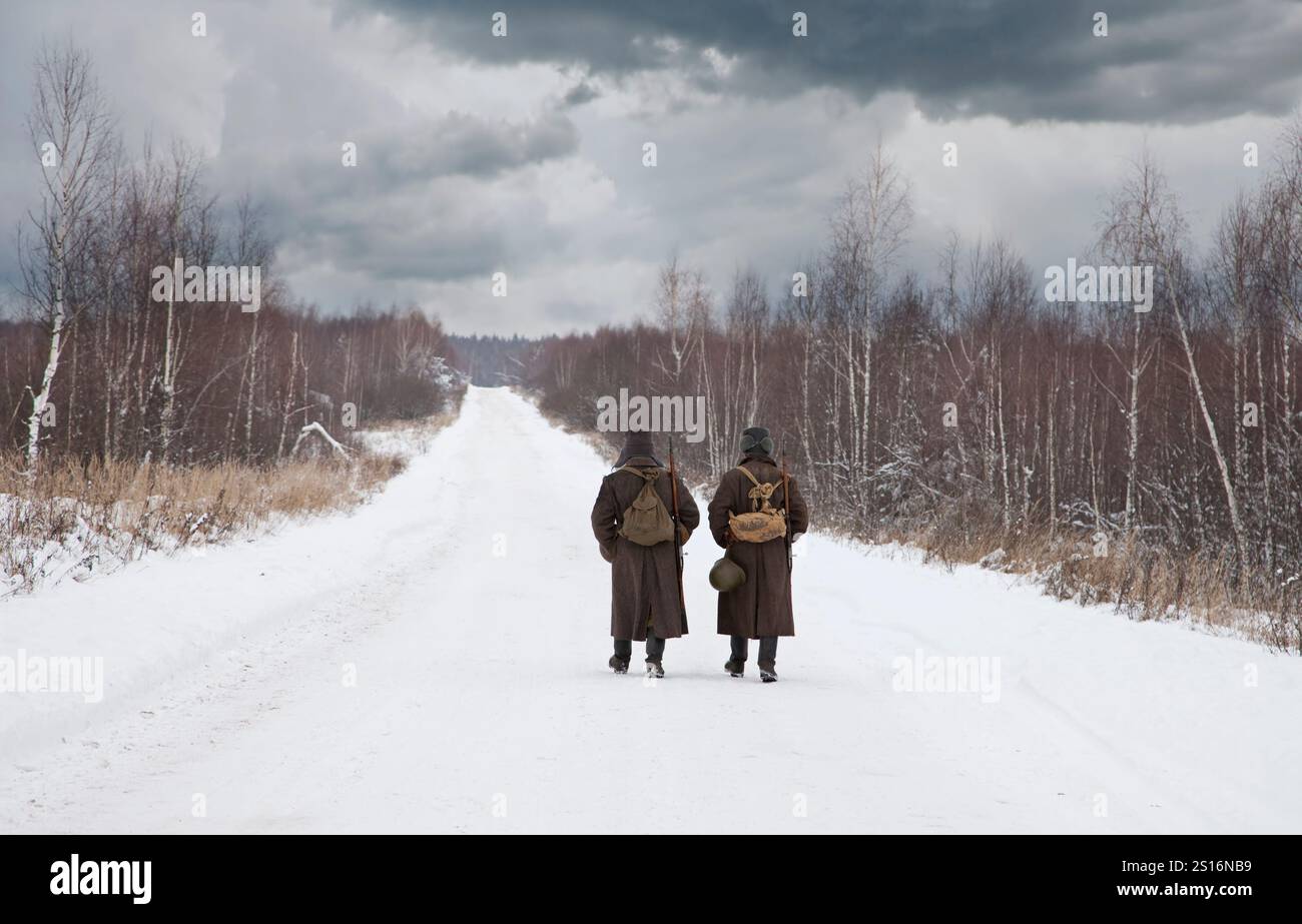 World War II Russian soldiers in a winter field Stock Photo - Alamy