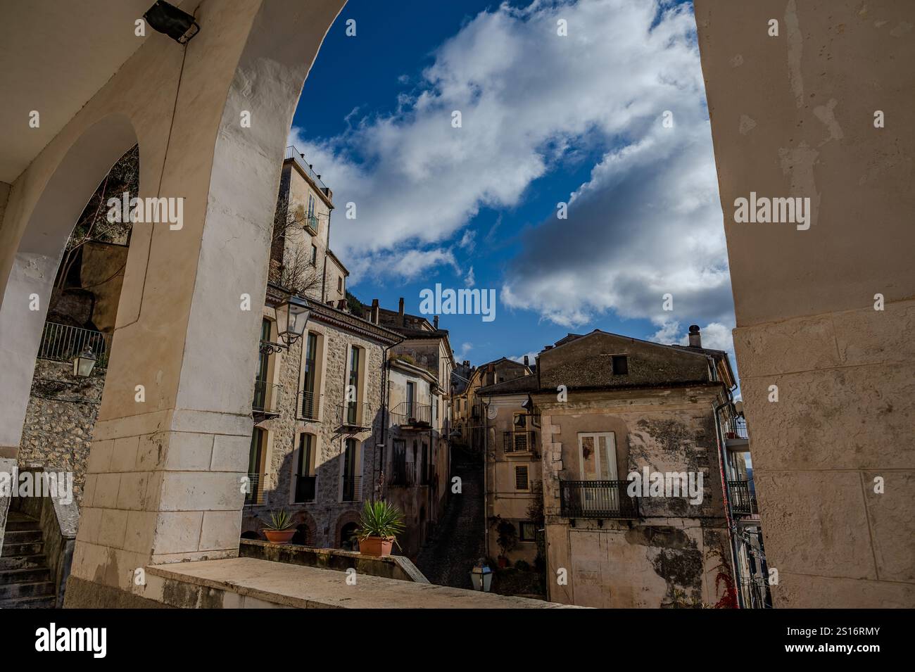 The church has two naves and a rectangular plan, the perimeter wall is ...