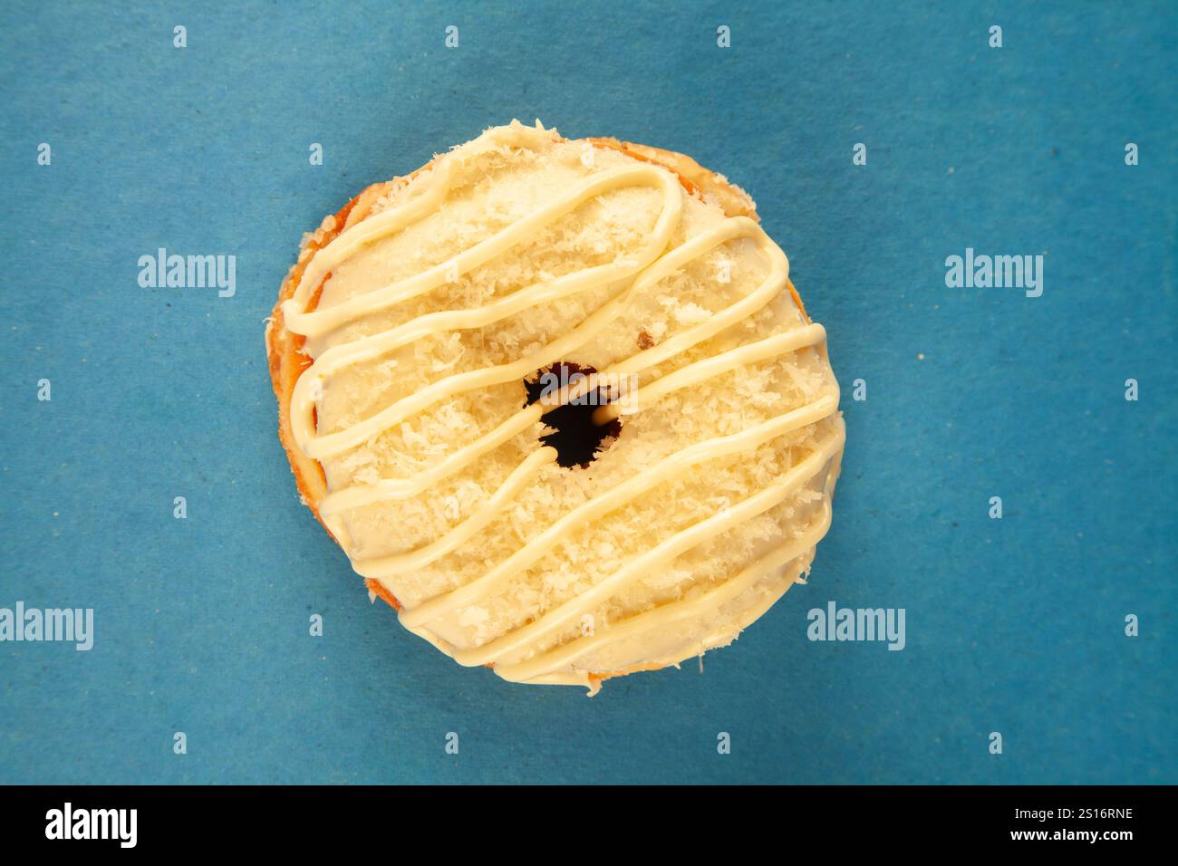 White chocolate brioche donut hi-res stock photography and images - Alamy