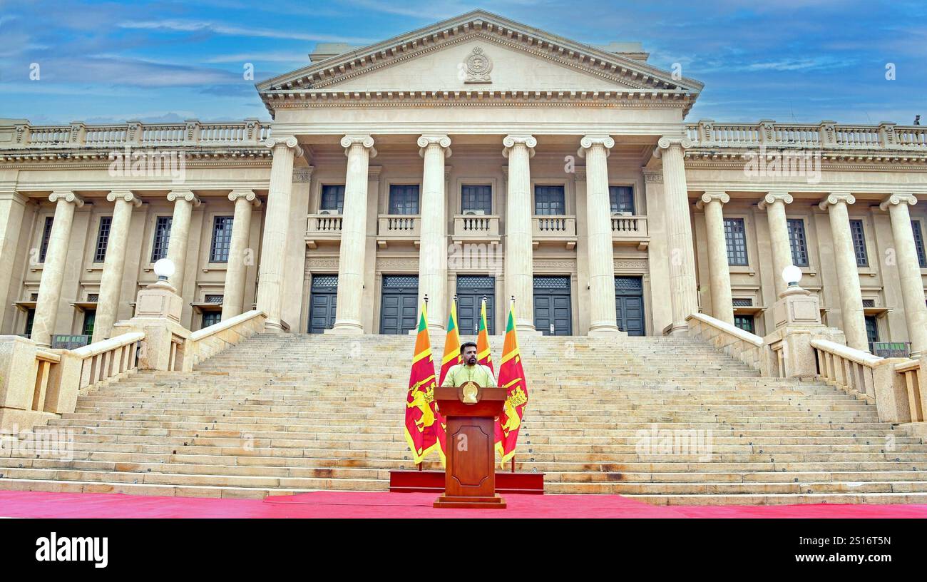 (250101) -- COLOMBO, Jan. 1, 2025 (Xinhua) -- Sri Lankan President ...