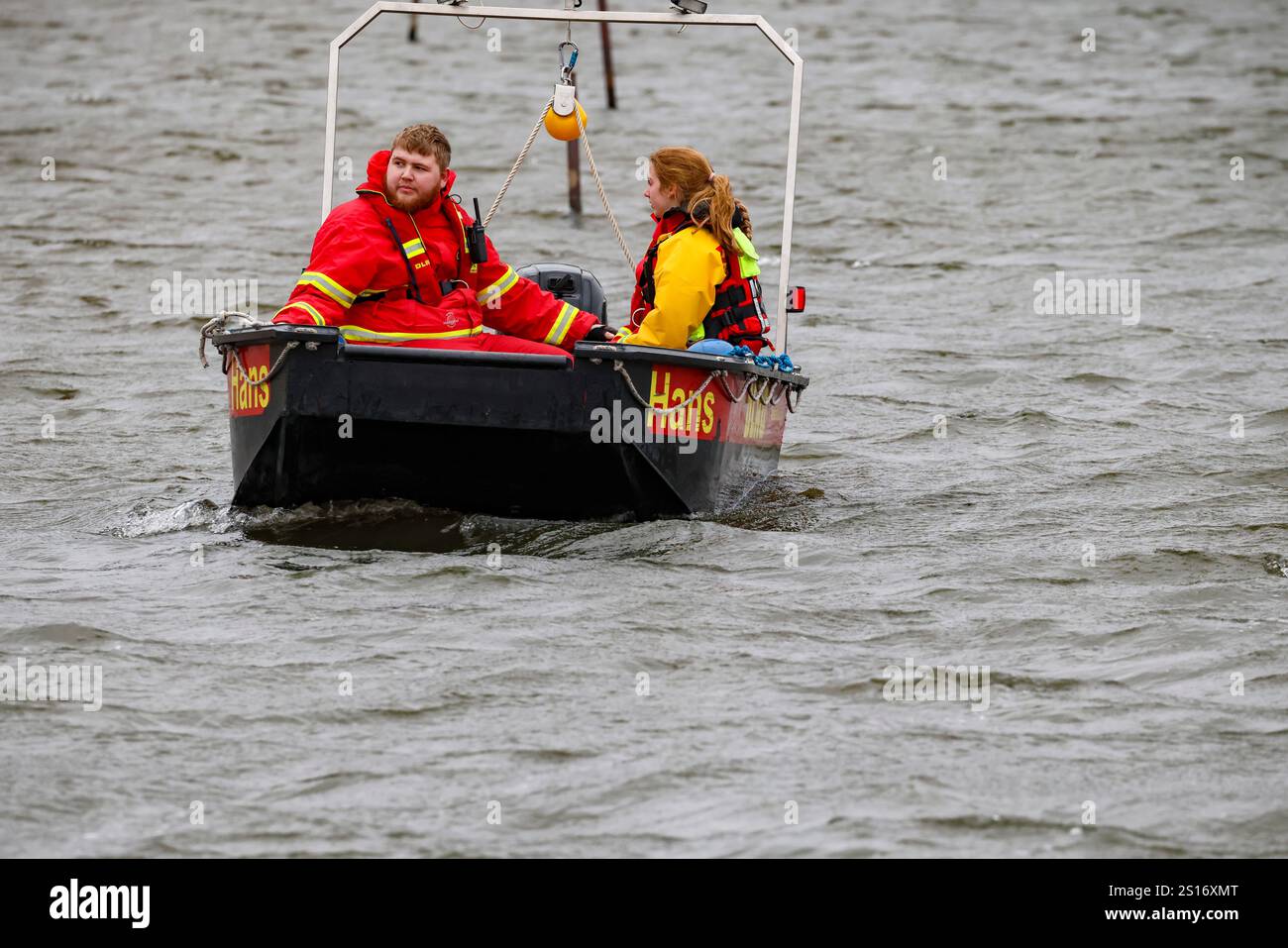 Haltern Am See, Germany. 01st Jan, 2025. Volunteers from the DLRG out ...