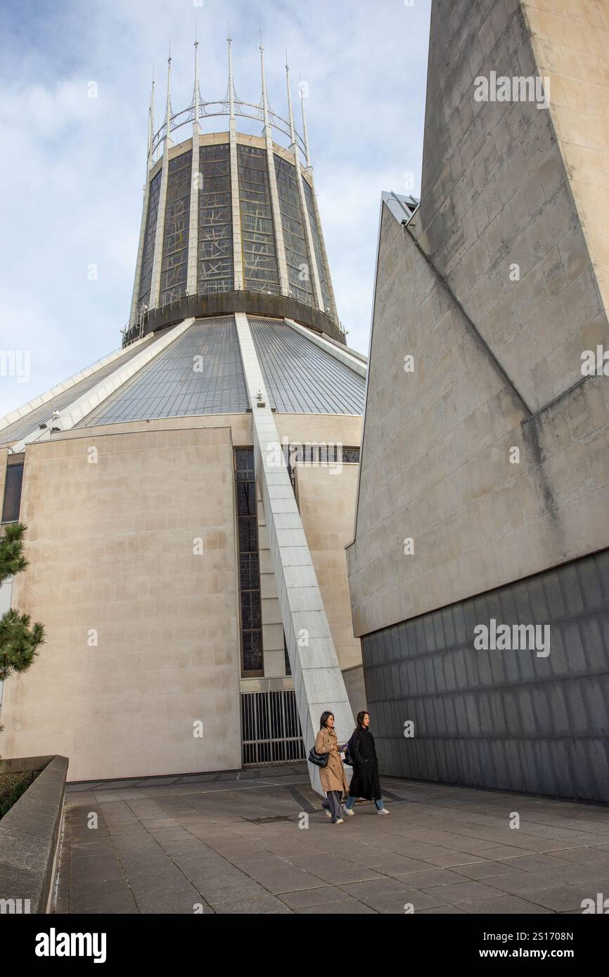 Liverpool Metropolitan Cathedral, officially known as the Metropolitan ...