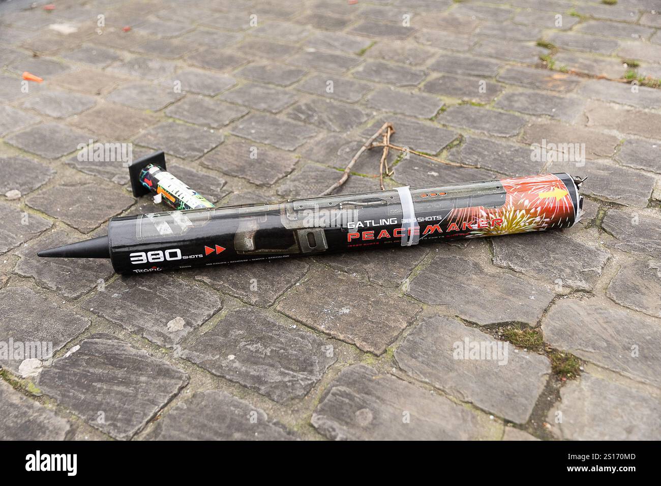 Brussels, Belgium. 01st Jan, 2025. fireworks residue pictured after New ...
