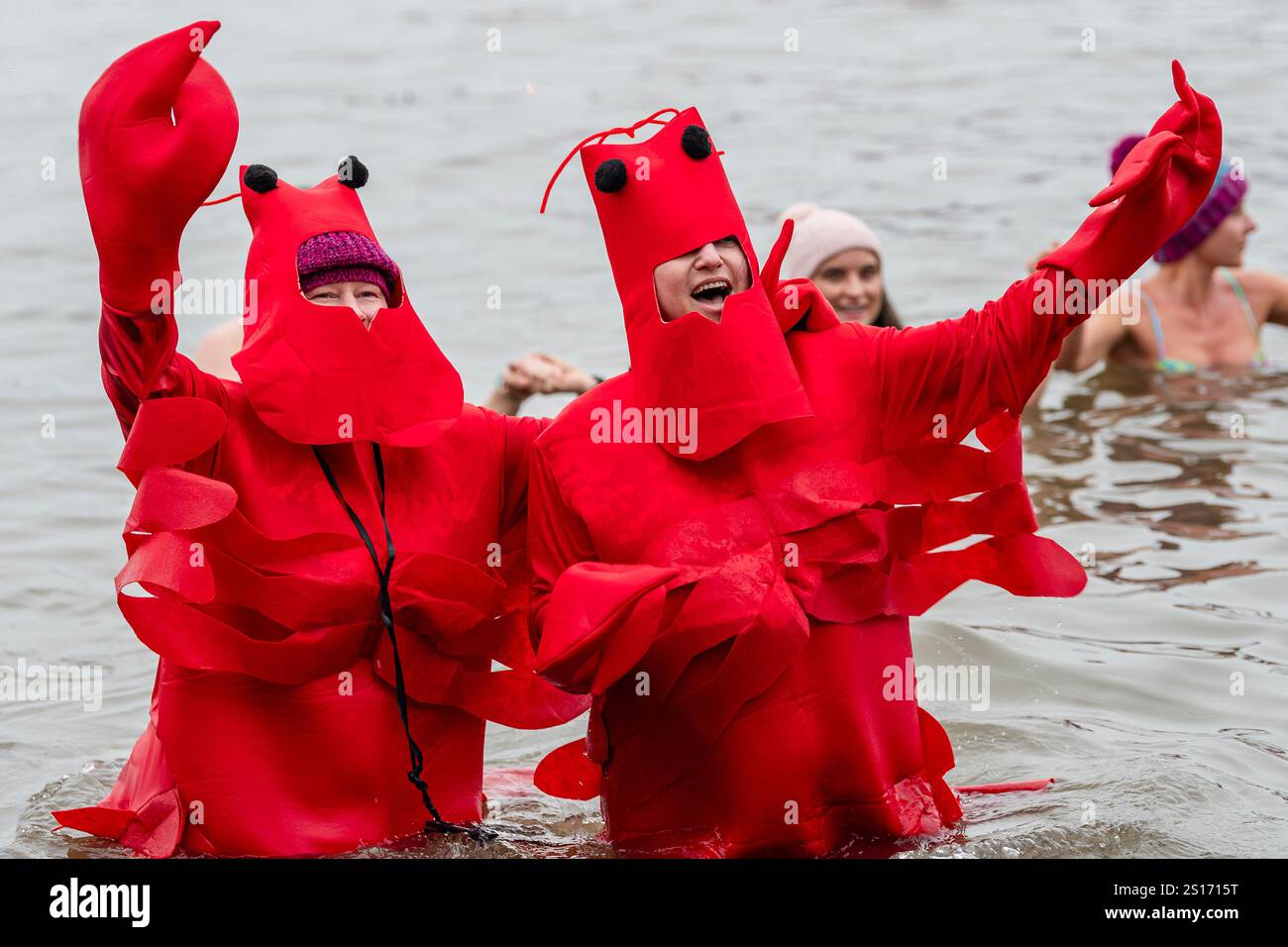 South Queensferry, UK. 01st Jan, 2025. People take part in the annual ...