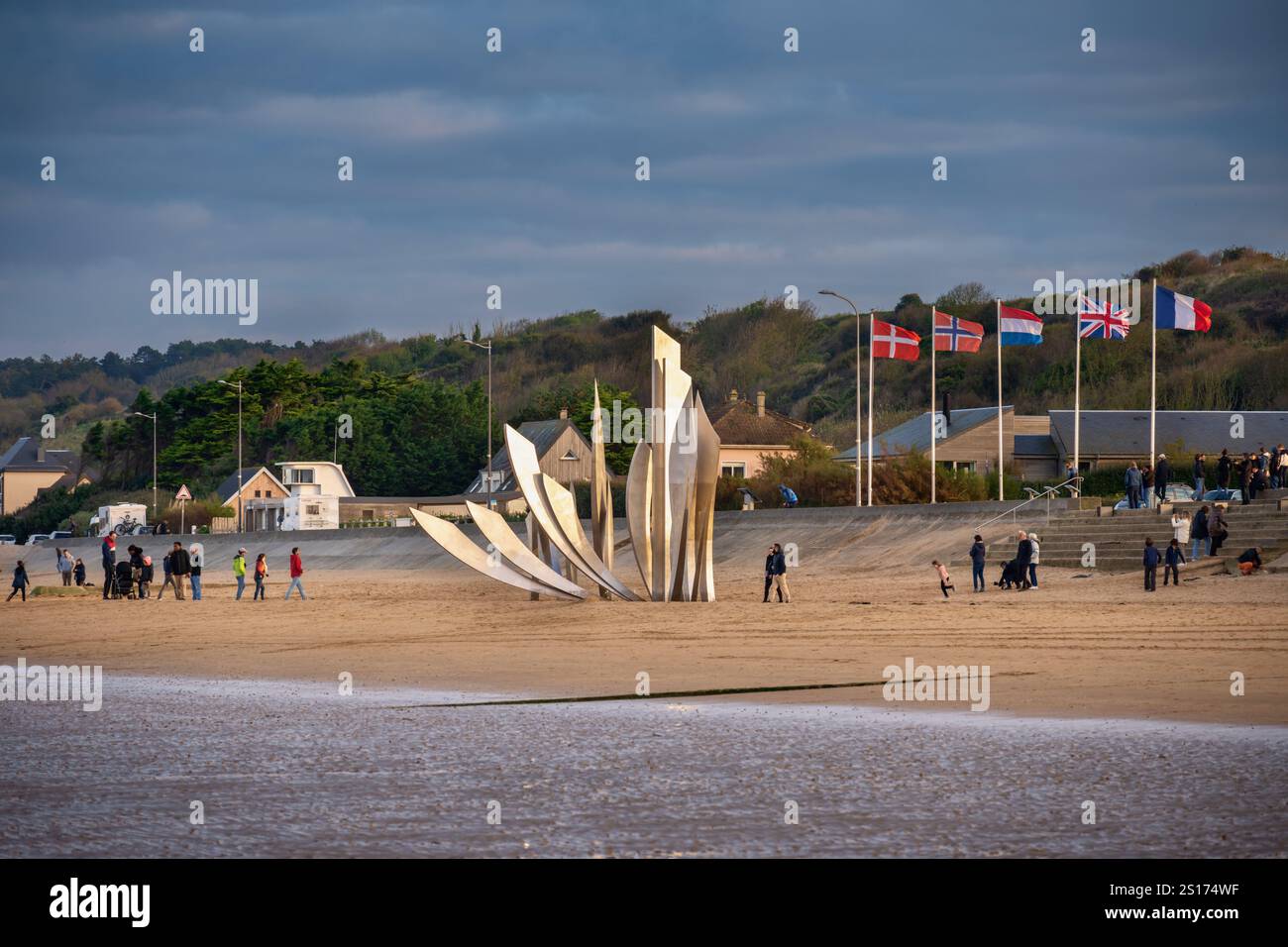 Les Braves, Omaha Beach Memorial, Normandy, France Stock Photo - Alamy