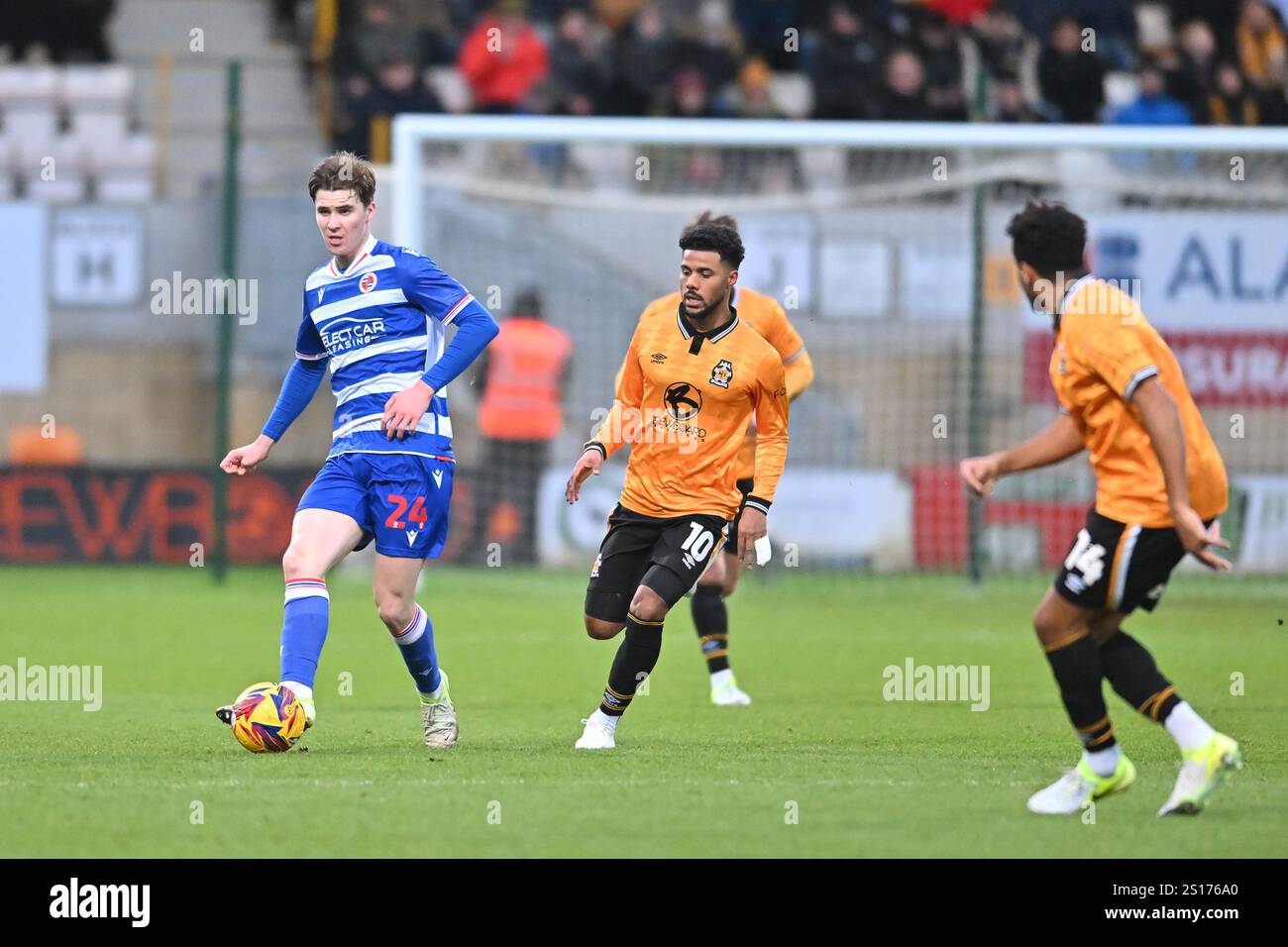 Tyler Bindon (24 Reading) Passes the ball during the Sky Bet League 1 ...