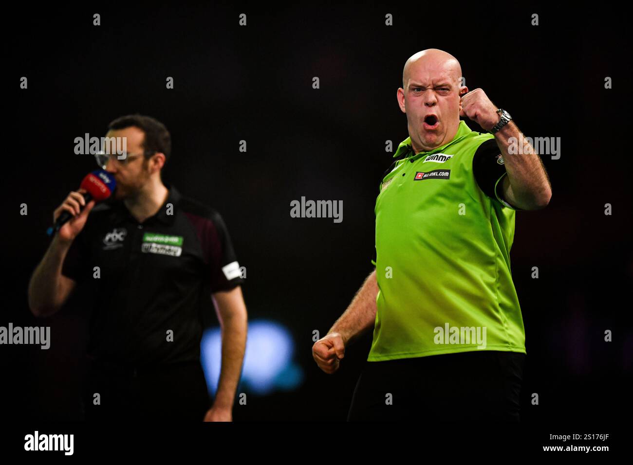 1st January 2025, Alexandra Palace, London, England; 2024/25 PDC Paddy ...