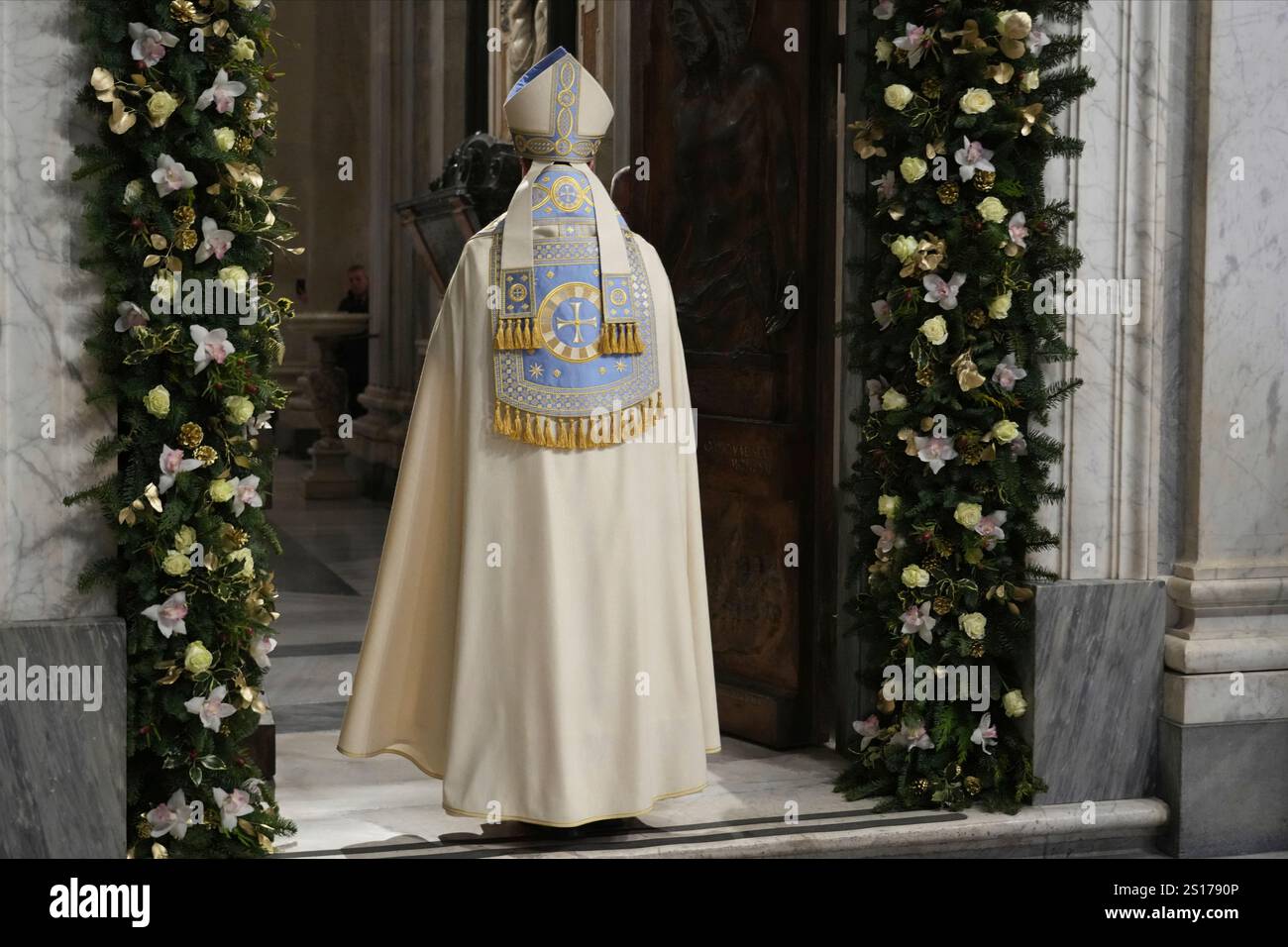Cardinal Rolandas Makrickas opens the holy door of the Santa Maria ...