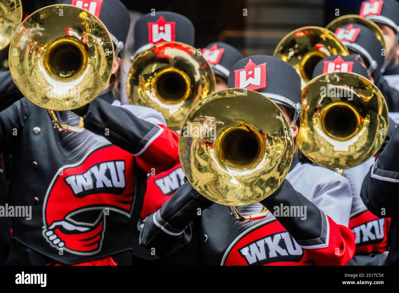 London, UK. 1 Jan 2025. Pouring rain does not stop final preparations ...