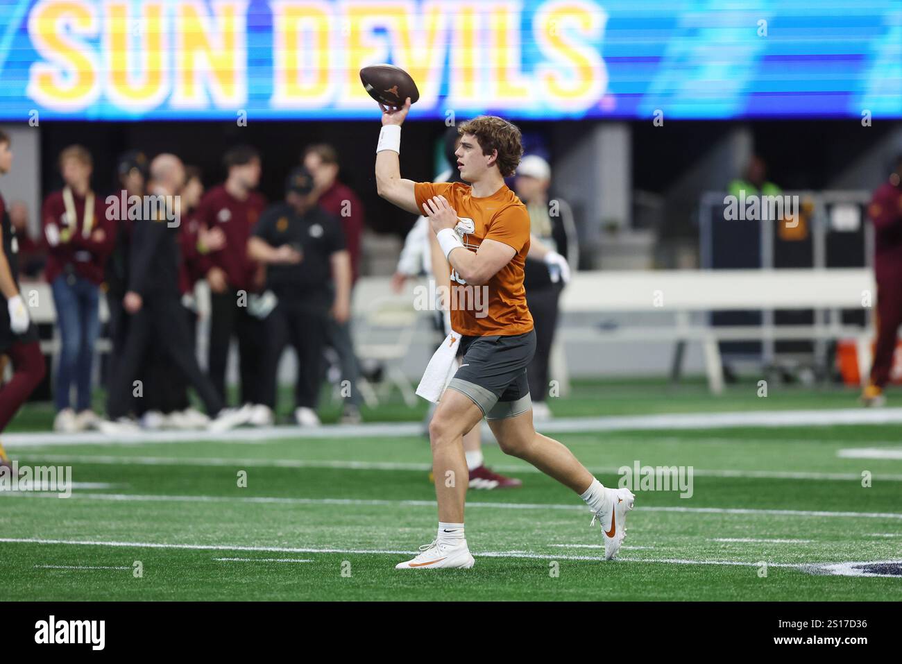 Atlanta, United States. 01st Jan, 2025. Texas Longhorns quarterback ...