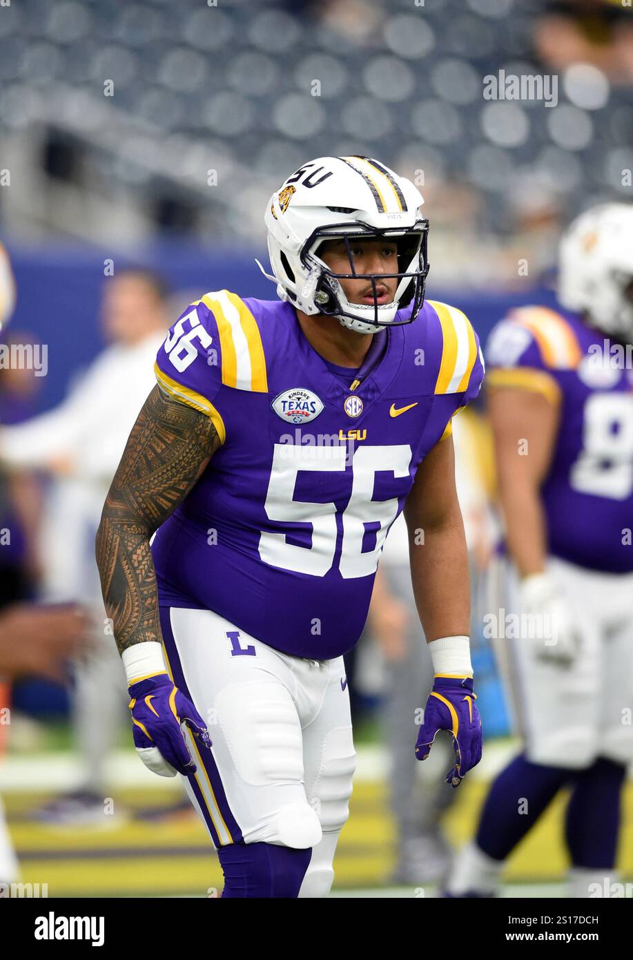 HOUSTON, TX - DECEMBER 31: LSU Tigers lineman Khayree Lee Jr. warms up ...