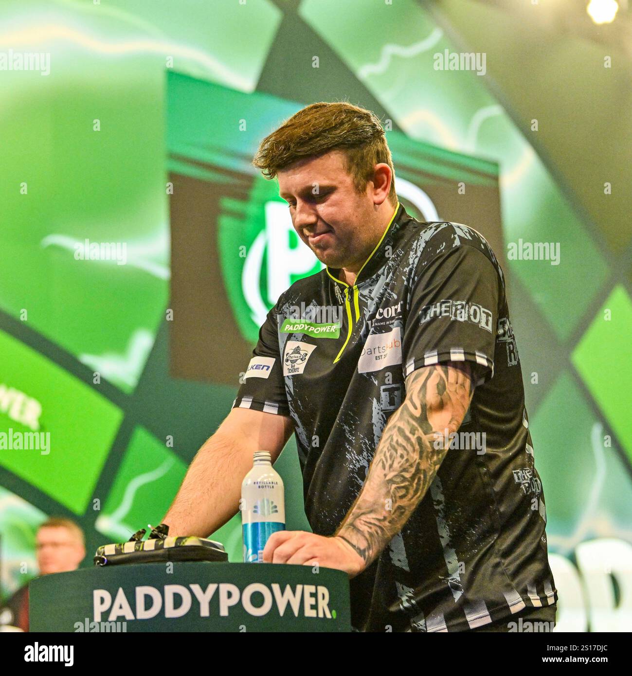 Alexandra Palace, London, UK. 1st Jan, 2025. 2024/25 PDC Paddy Power ...