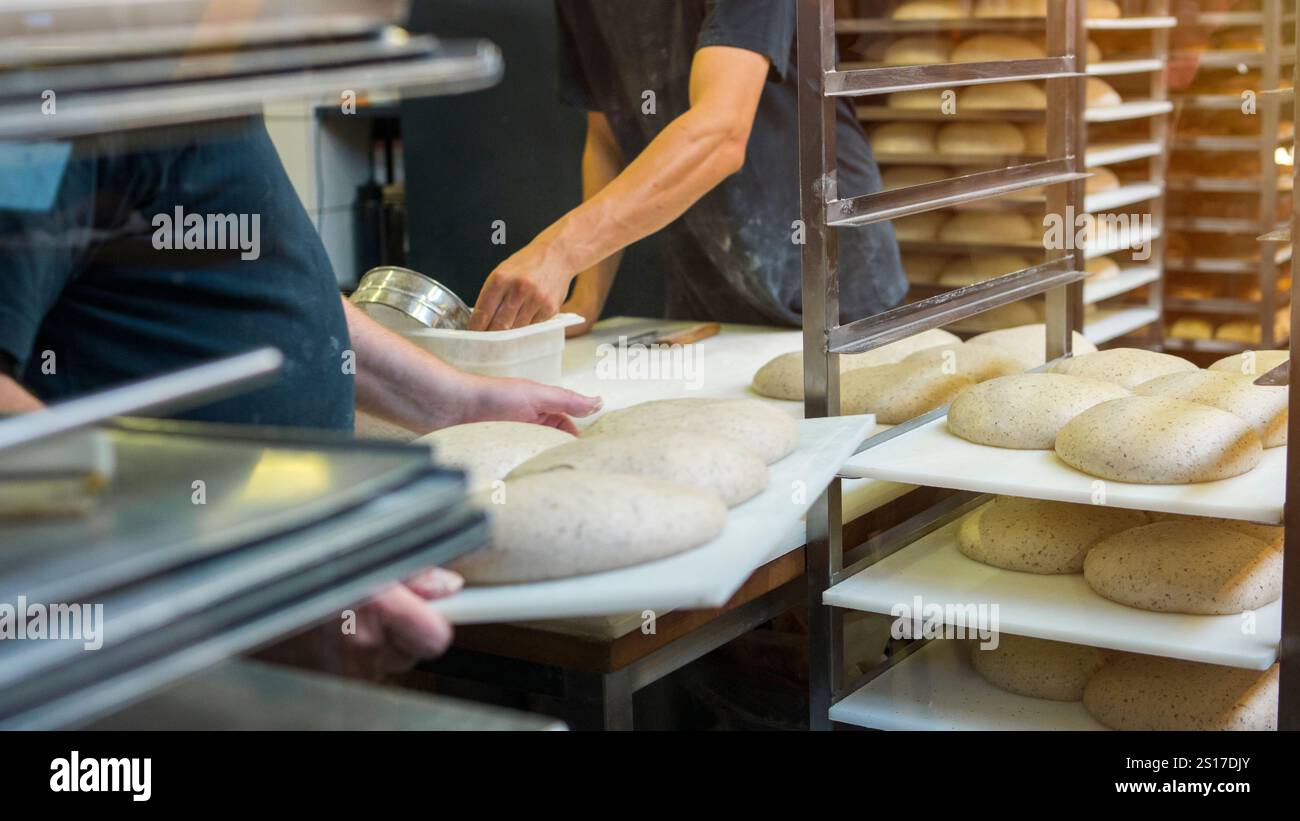 Bread making factory hi-res stock photography and images - Alamy