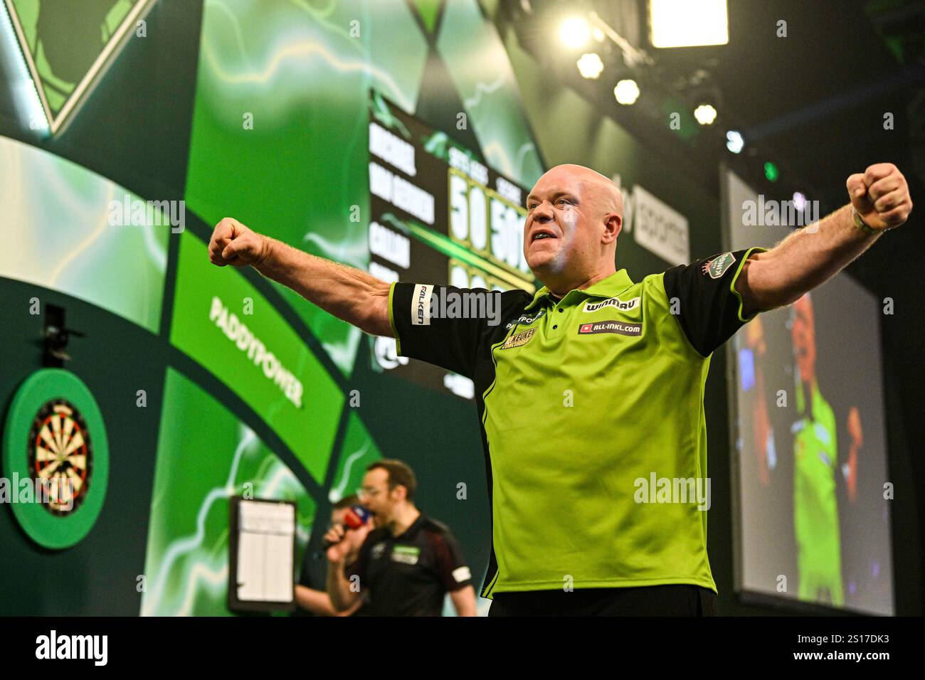 Alexandra Palace, London, UK. 1st Jan, 2025. 2024/25 PDC Paddy Power World Darts Championships ...