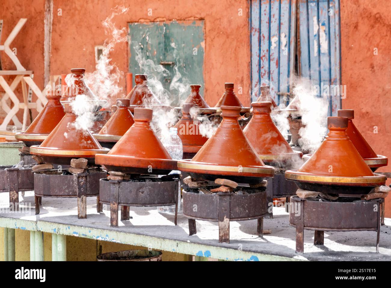 Hot tagines hi-res stock photography and images - Alamy