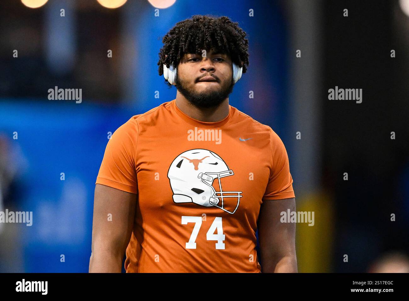 ATLANTA, GA – JANUARY 01: Offensive Lineman Trevor Goosby #74 of the ...