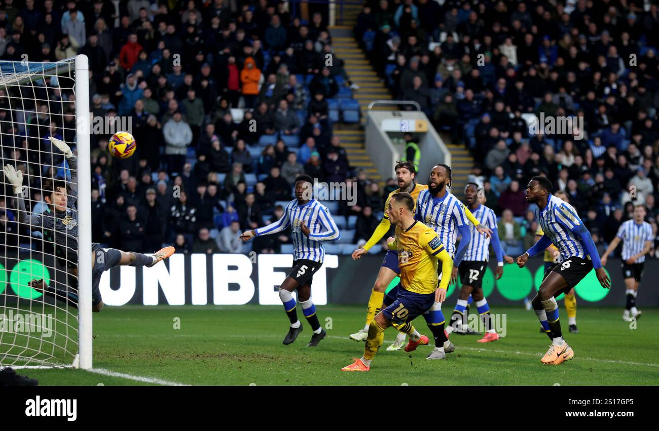 Derby County's Jerry Yates scores his sides first goal during the Sky ...