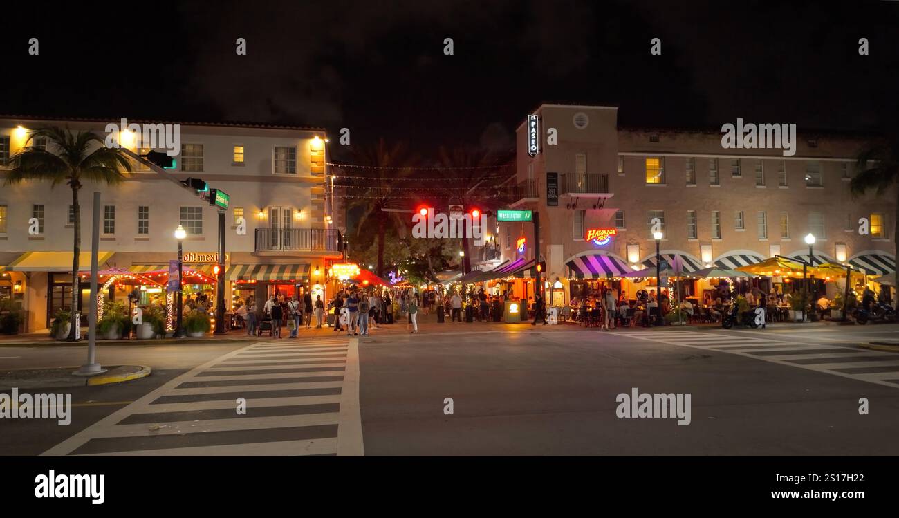 Famous Espanola Way in Miami Beach is very popular at night - MIAMI ...