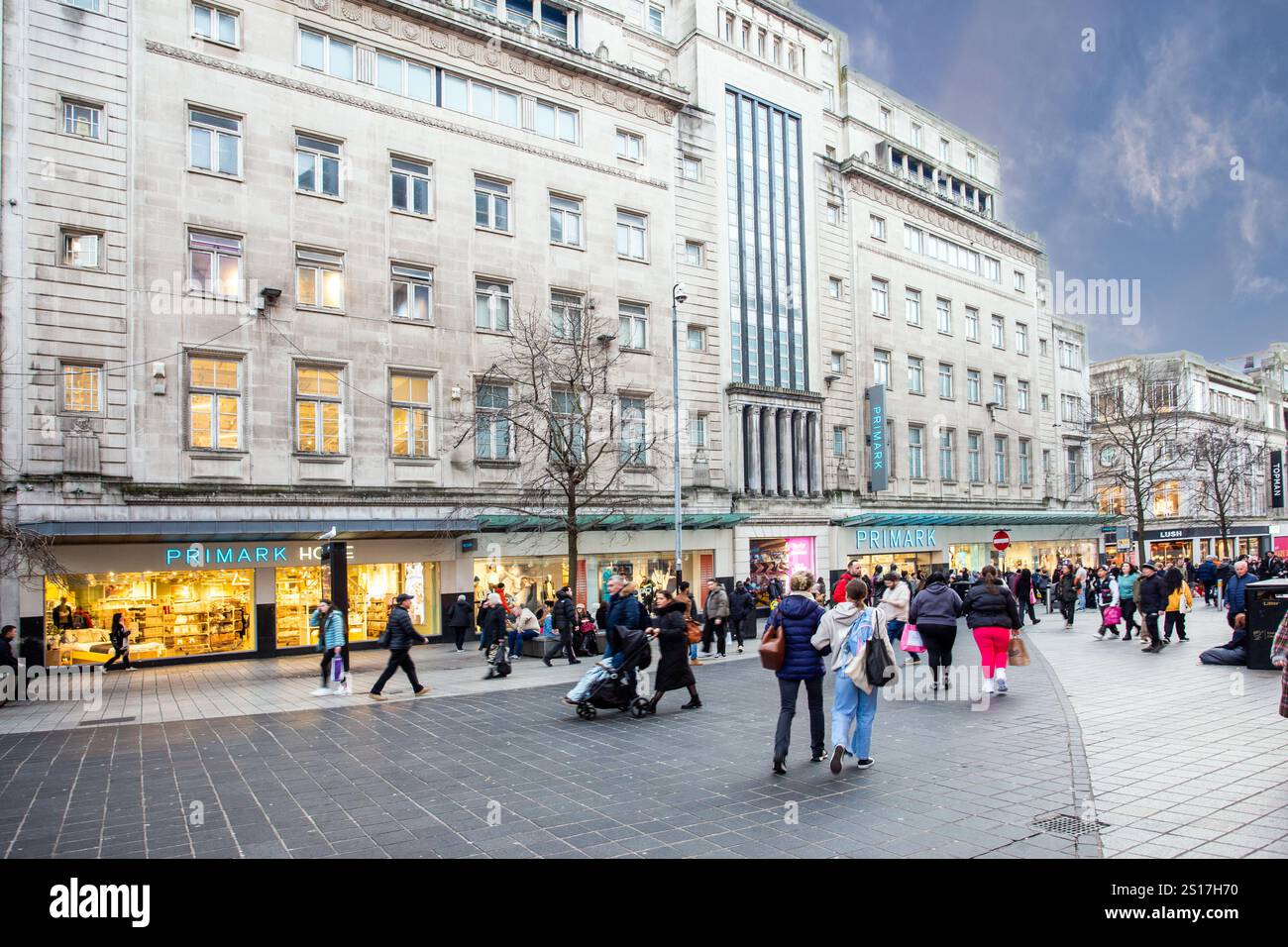 People shopping at the post Christmas sales in the center of the ...