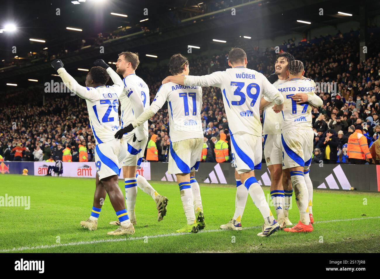 Pascal Struijk (Leeds United) scores his team's first goal during the ...