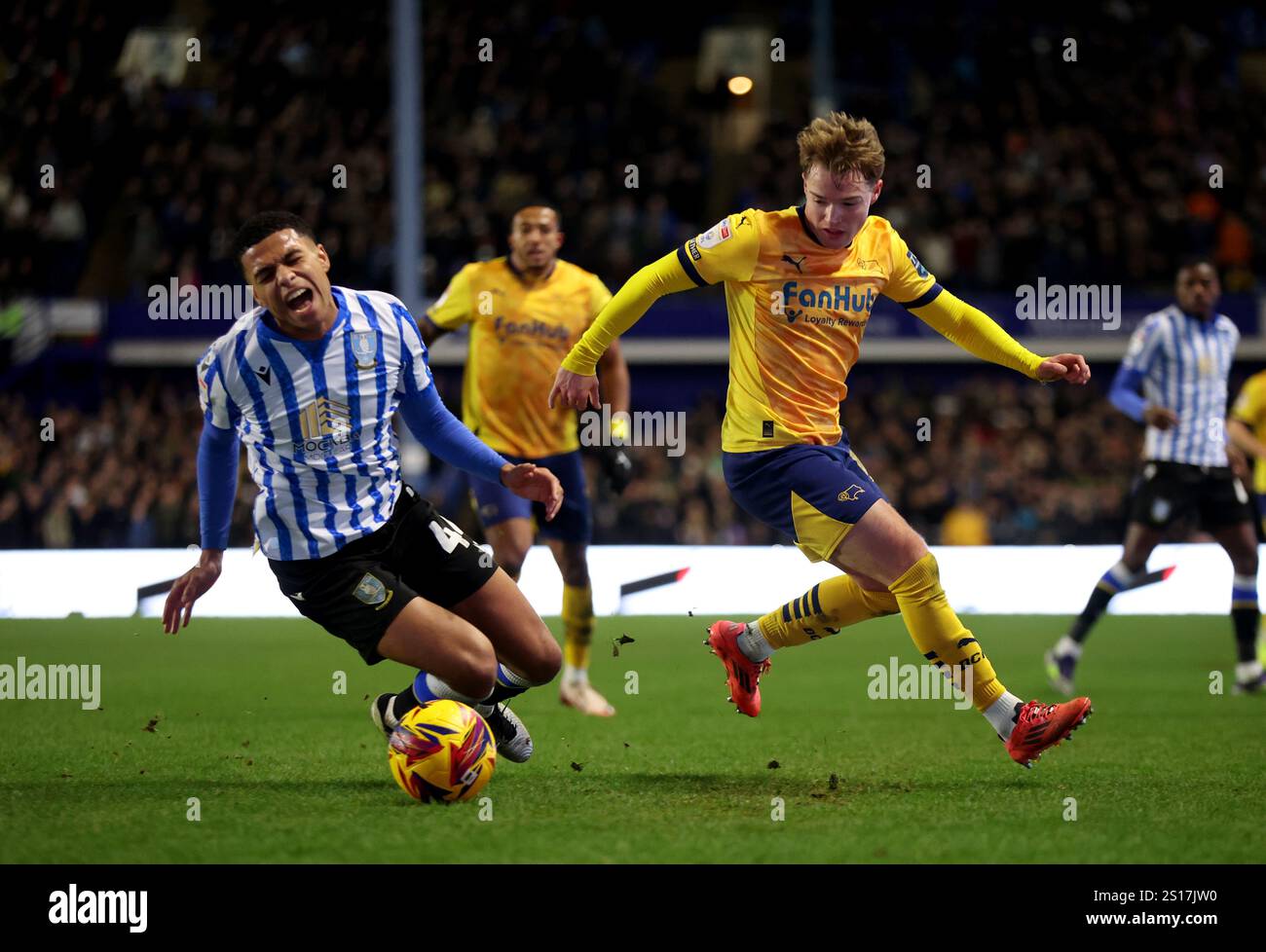 Sheffield Wednesday's Shea Charles (left) and Derby County's Liam ...