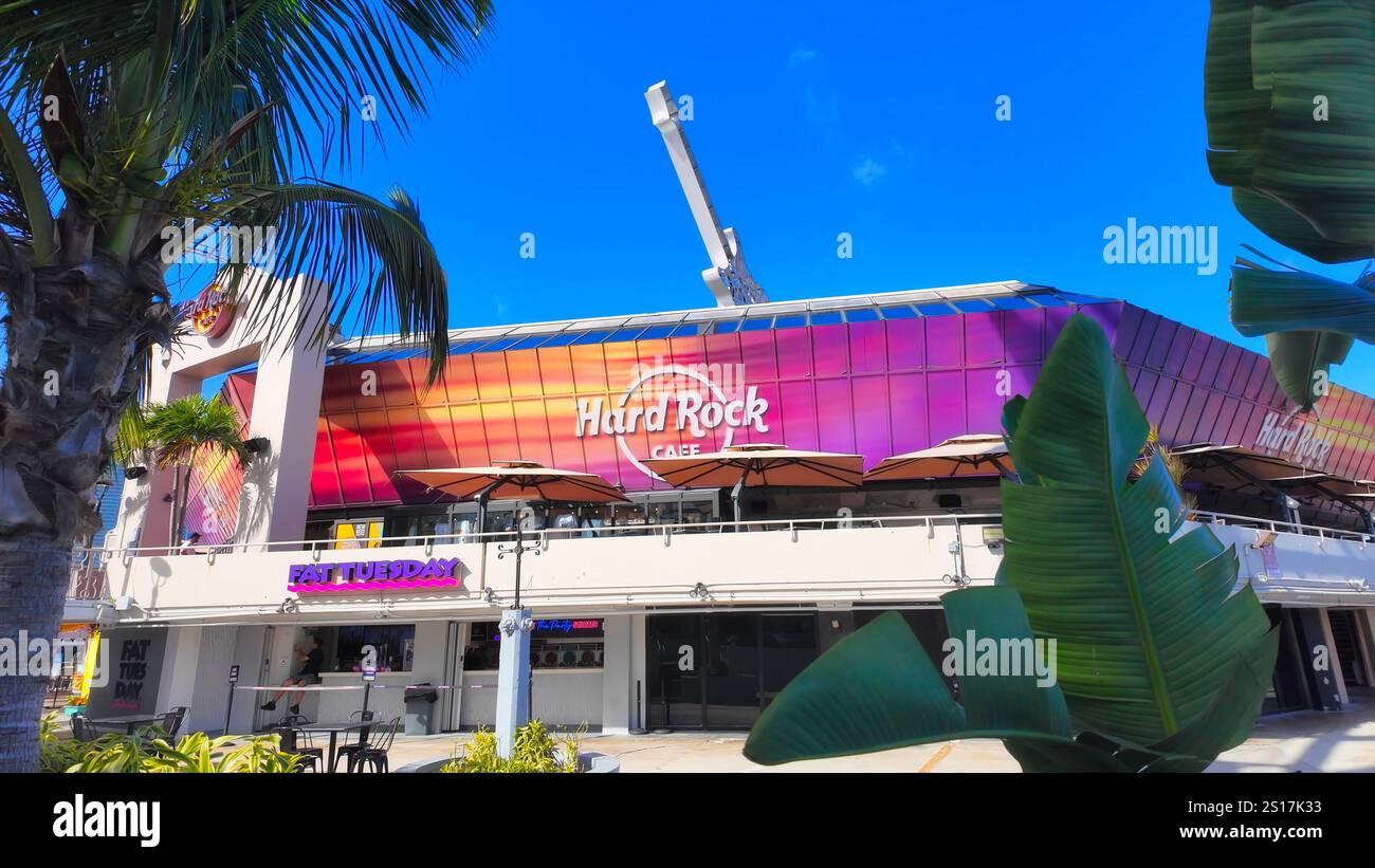 Hard Rock Cafe Miami at Bayfront Park - MIAMI, UNITED STATES - NOVEMBER ...