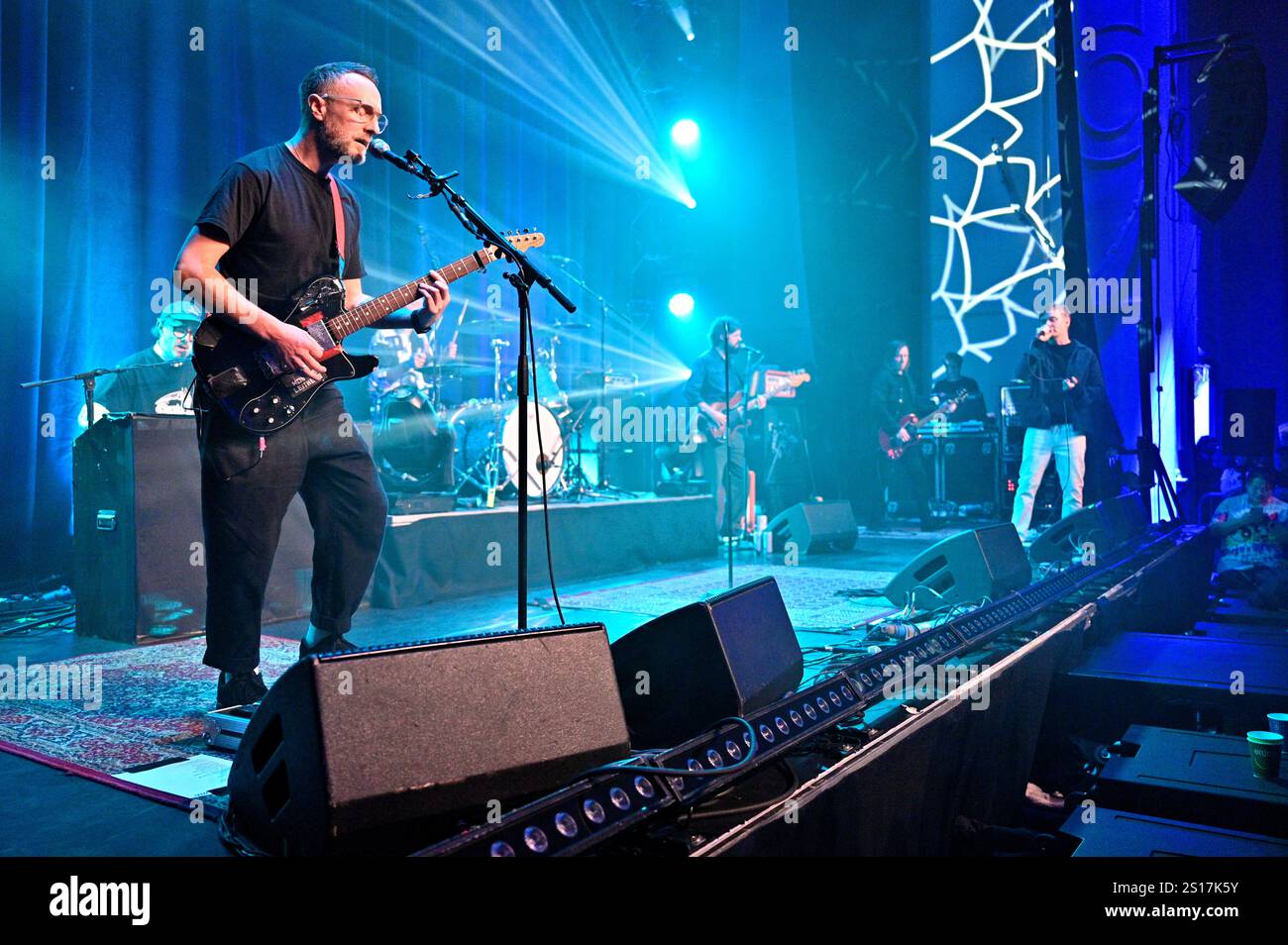 Night afore concert hi-res stock photography and images - Alamy