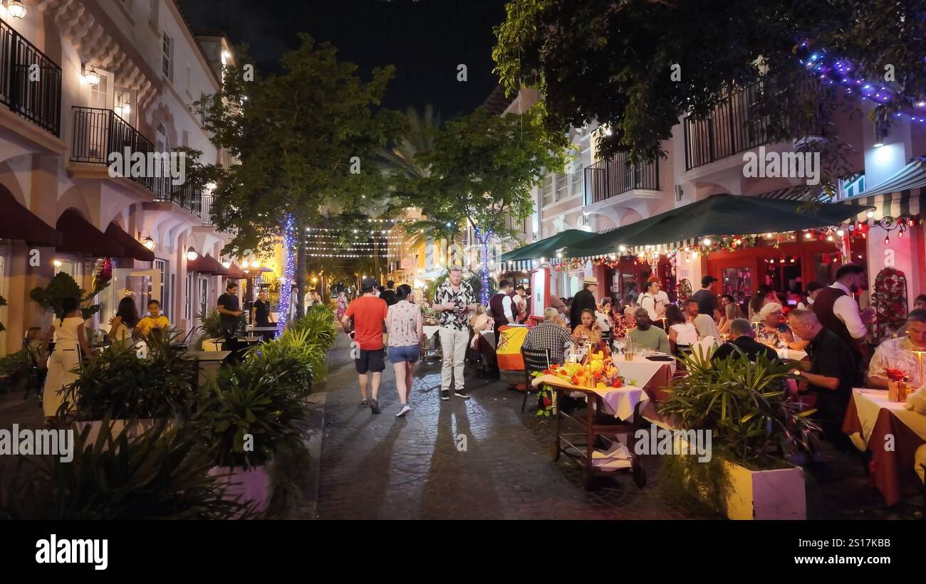 Famous Espanola Way in Miami Beach is very popular at night - MIAMI ...