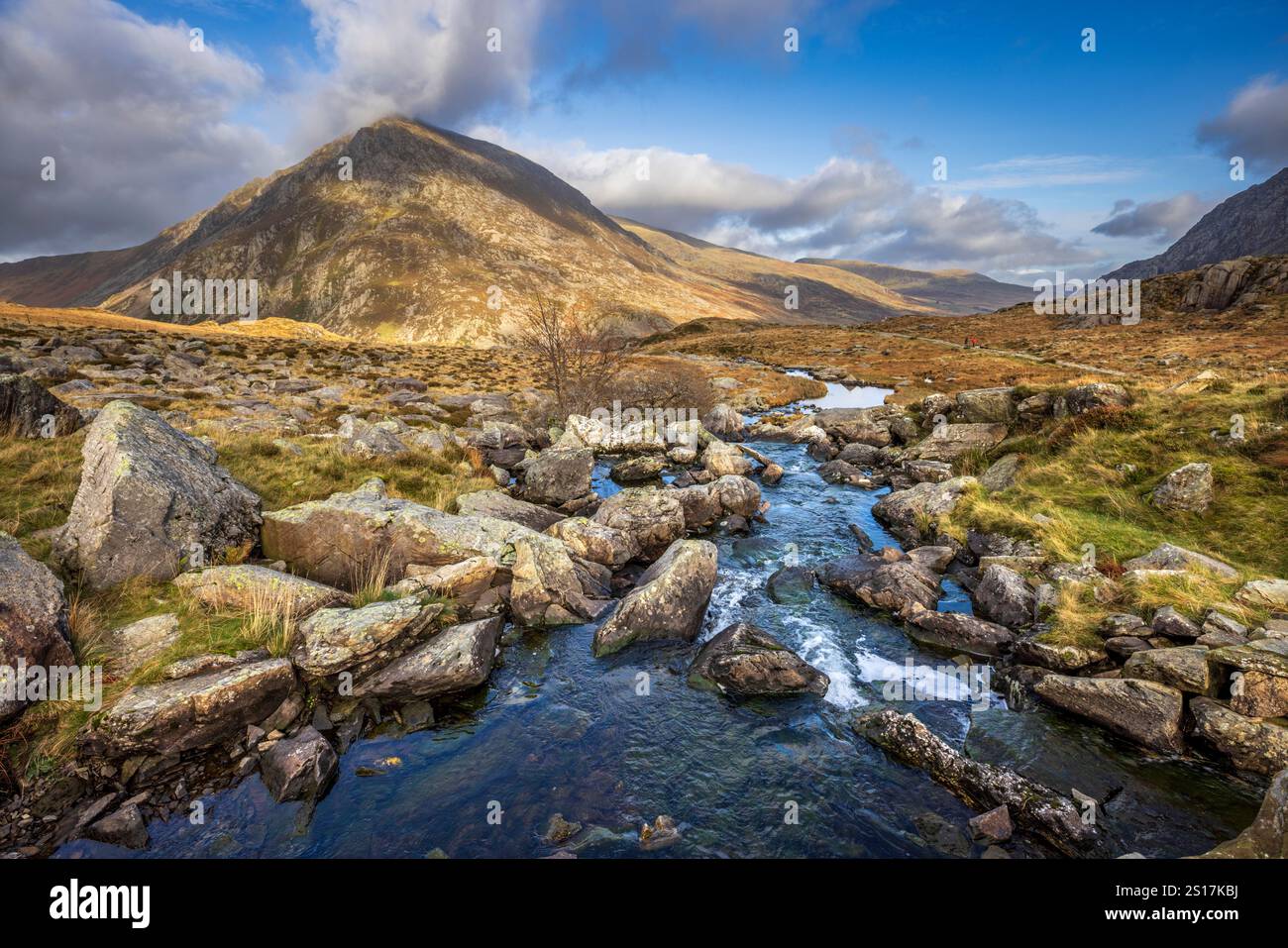 Afon Idwal flowing towards Pen yr Ole Wen mountain, Snowdonia, North ...