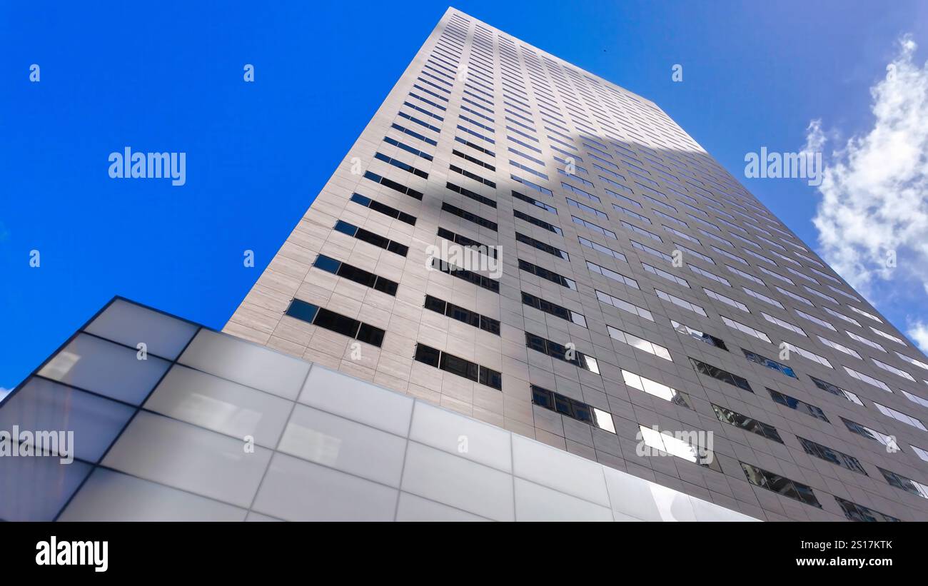 Citibank Tower in Downtown Miami Florida - MIAMI, UNITED STATES ...