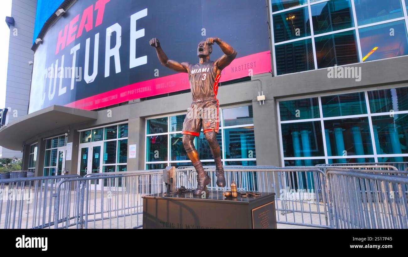 Dwyane Wade statue at Kaseya Center in Miami Florida - MIAMI, UNITED ...