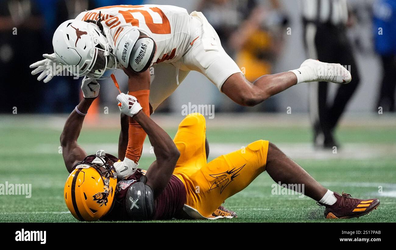 Arizona State wide receiver Melquan Stovall (5) and Texas defensive ...