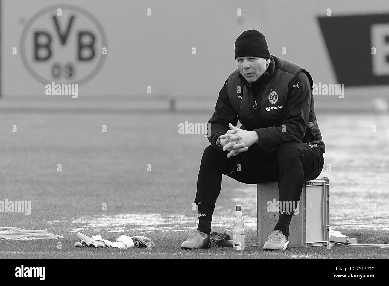 Dortmund, Germany. 01st Jan, 2025. BVB trauert um Teddy de Beer ...